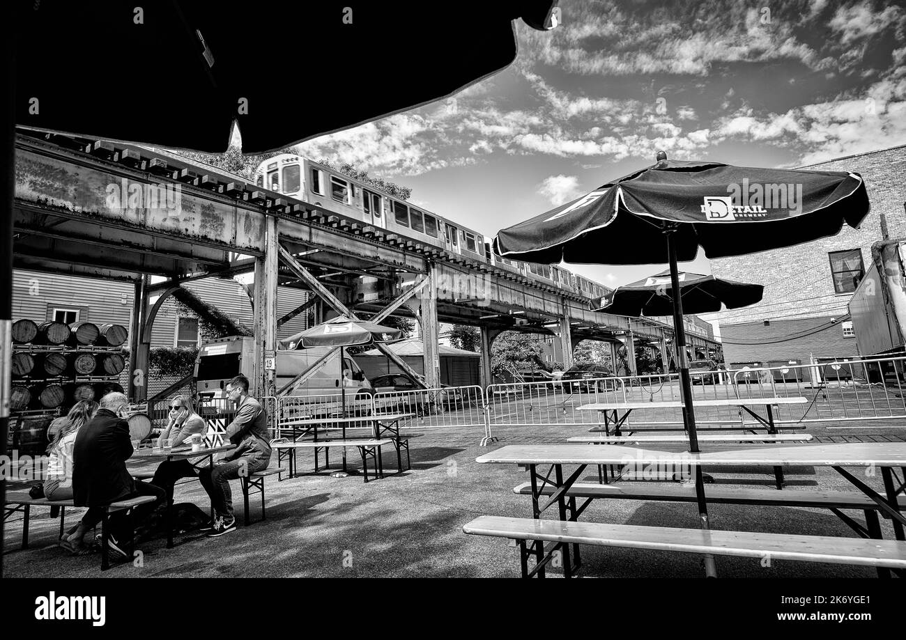 Chicago cta subway Black and White Stock Photos & Images - Alamy