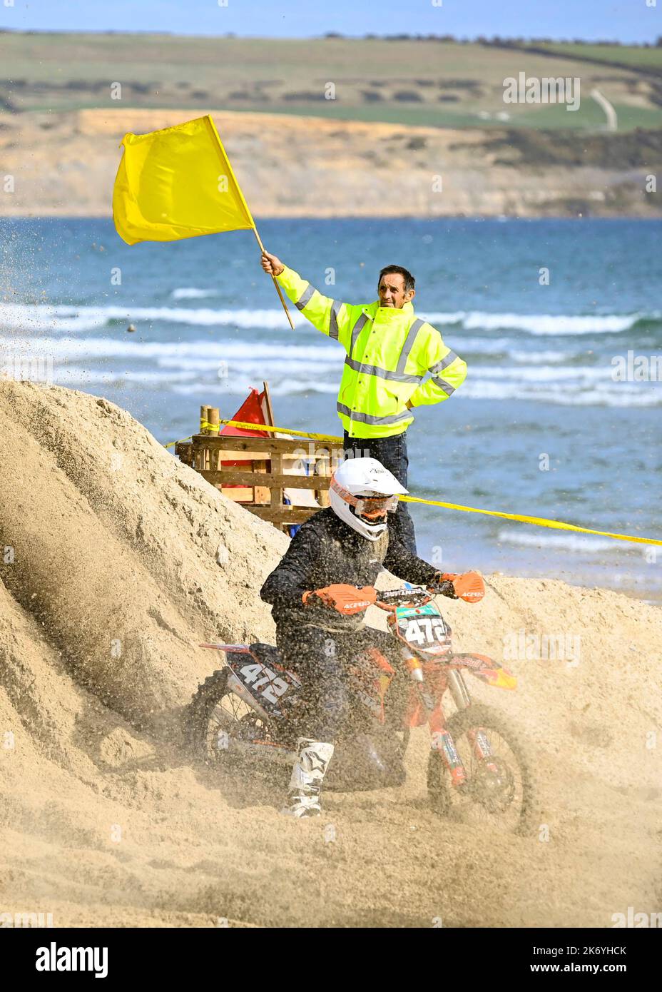 WEYMOUTH BEACH RACE - 9 OCTOBER 2022: 472 ady peedle racing on Weymouth ...