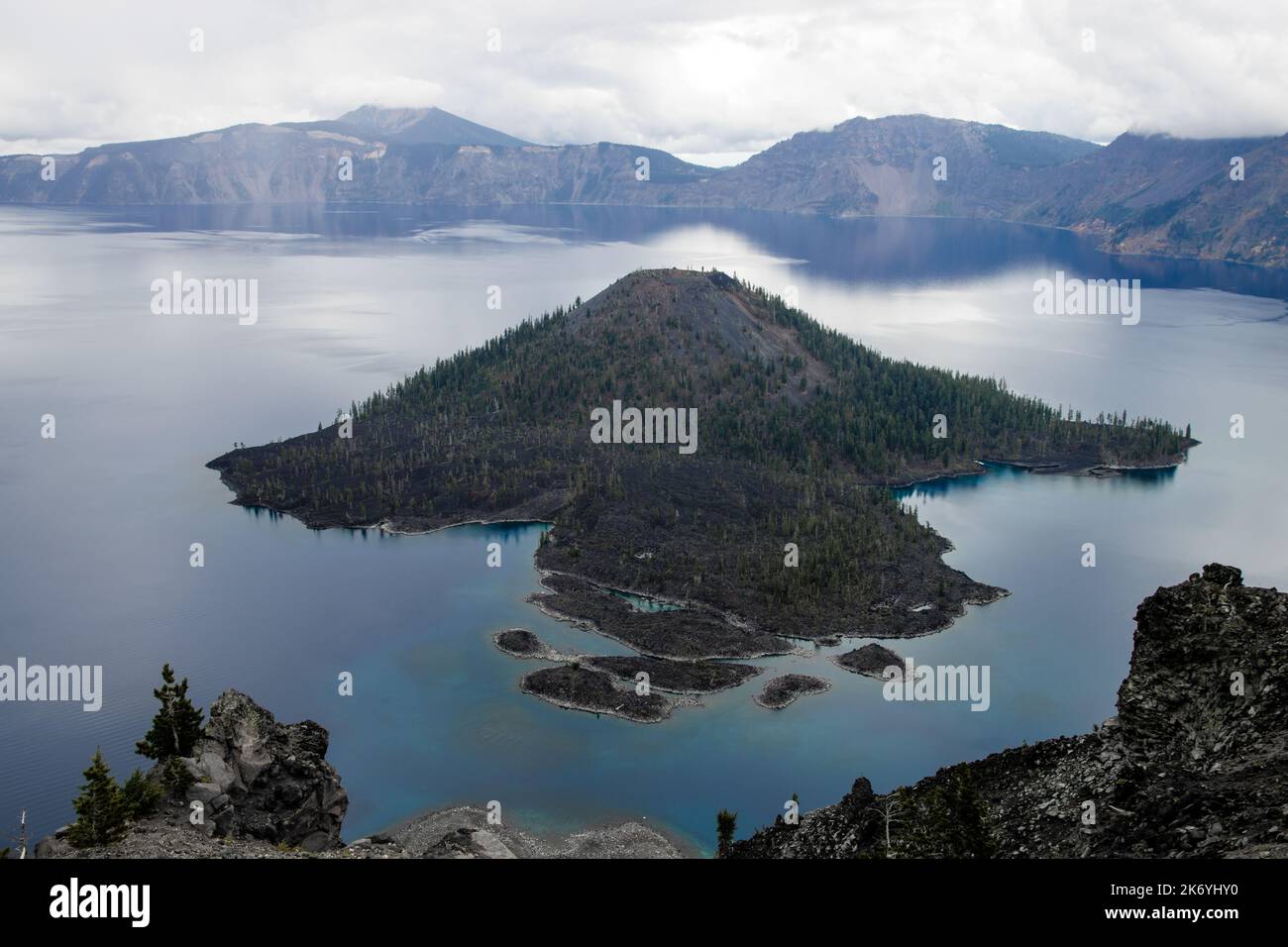 Scenic view of Crater lake from Watchman peak trailhead in Crater Lake ...