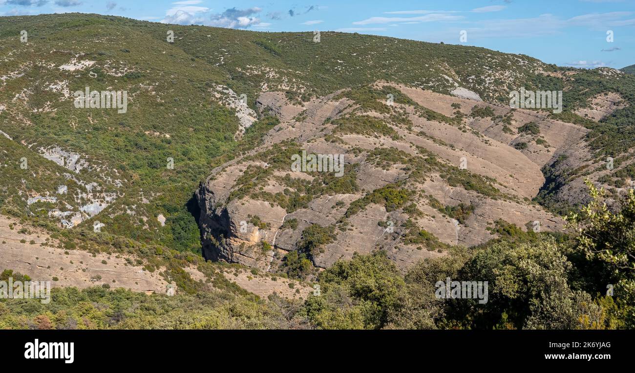 a large fault and fold in the earth, Parque natural de la Sierra y los ...