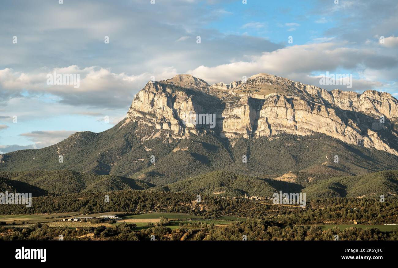 magnificent view over the Parque natural de la Sierra y los Cañones de ...