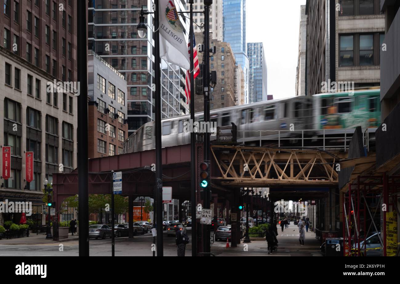 Chicago l mass transit system hi-res stock photography and images - Alamy
