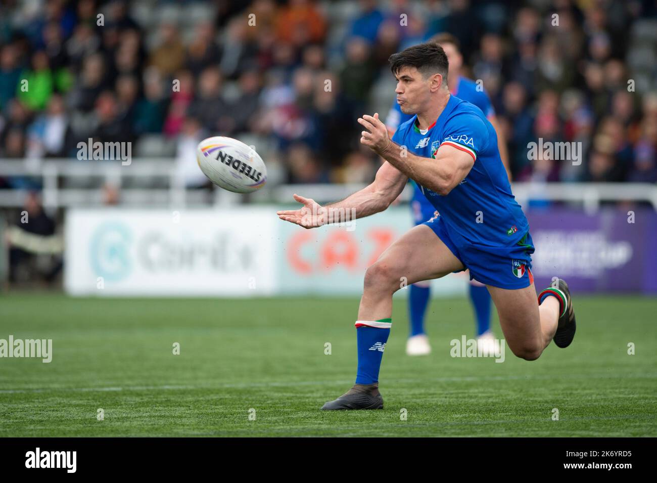 Newcastle, UK. 16th October, 2022. Italy Hooker Dean Parata sweeps the ...