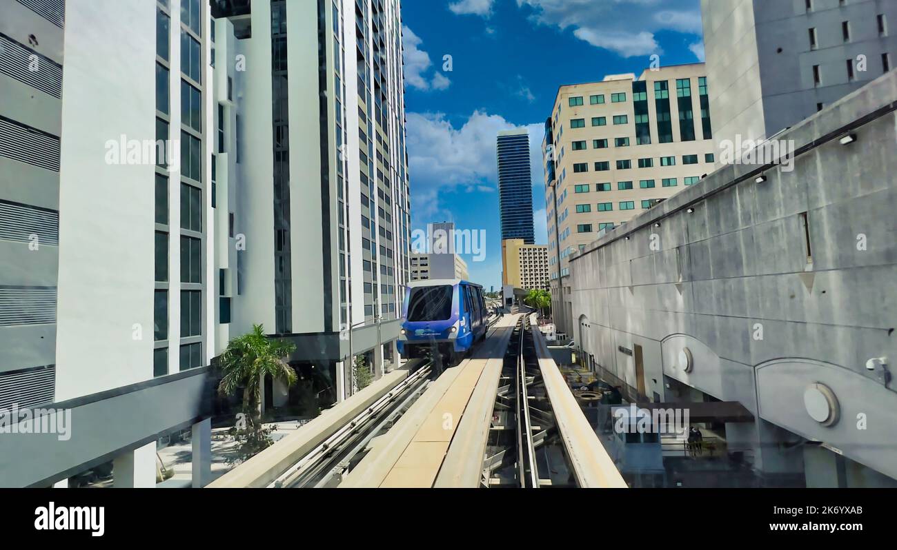 Miami downtown, rail public transport Stock Photo - Alamy