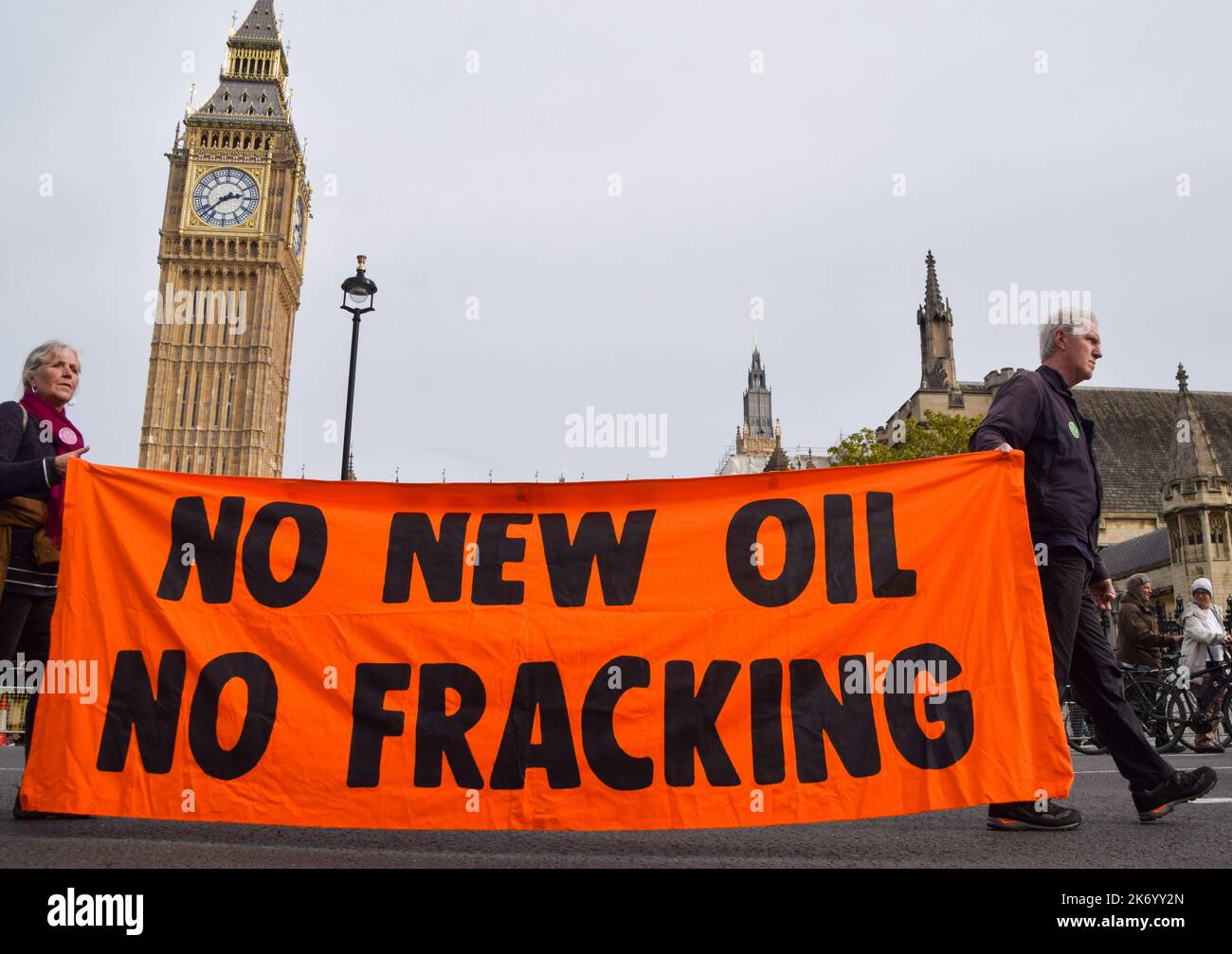 London, England, UK. 16th Oct, 2022. Protesters hold an anti-fracking ...