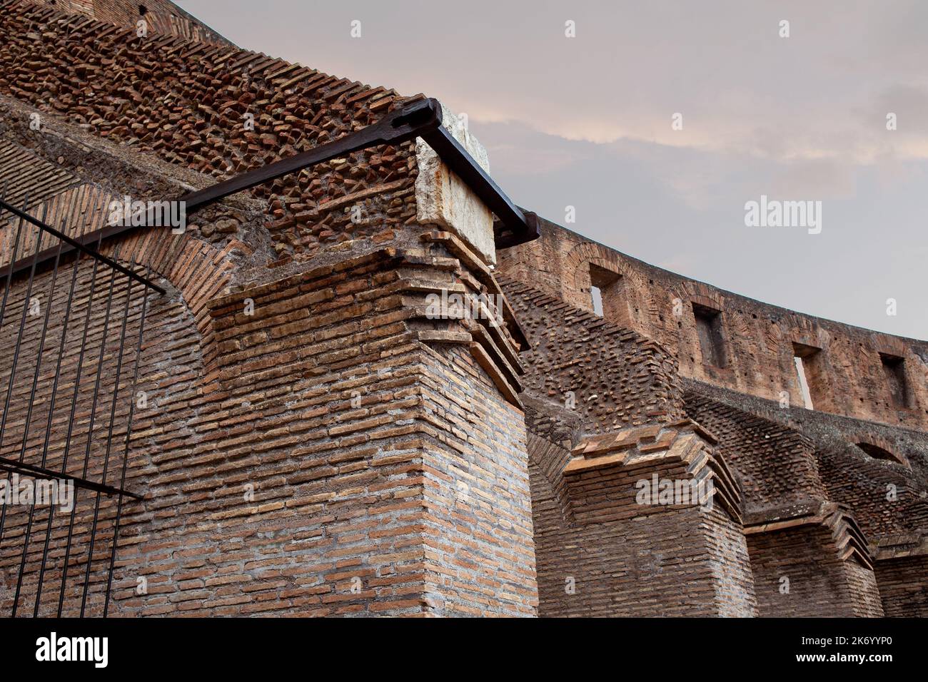 Roman grill hi-res stock photography and images - Alamy