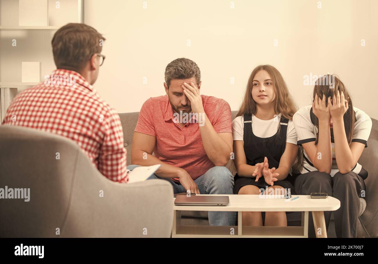 parents with kid talk to social worker. mom dad and daughter. life ...