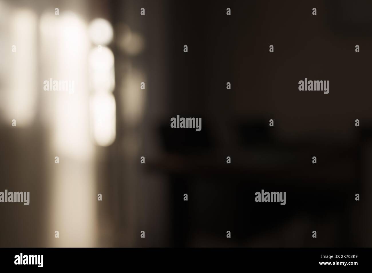 Defocused indoor background with natura sunlight from windows, backdrop ...