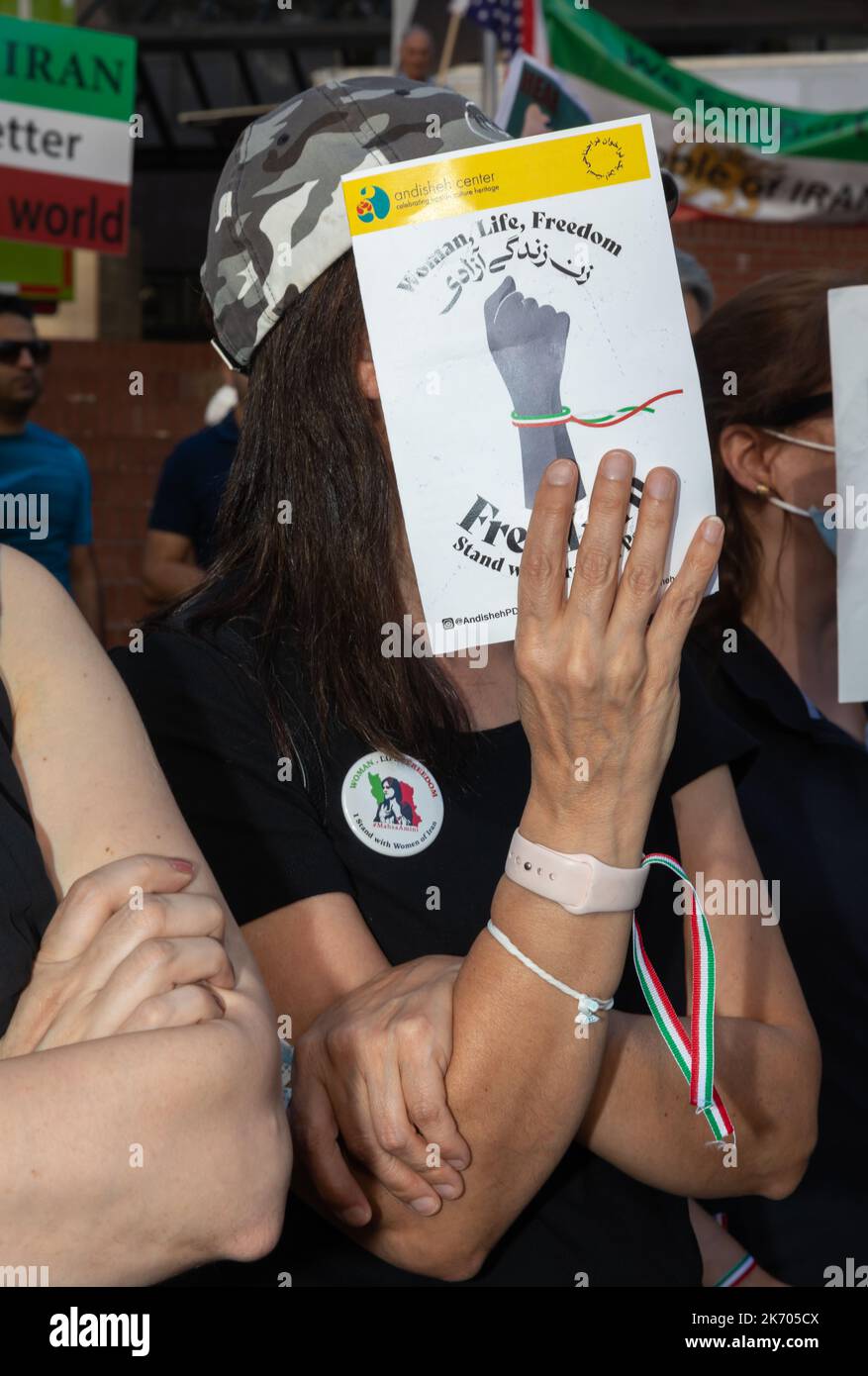 Woman life freedom old iranian flag hi-res stock photography and images ...