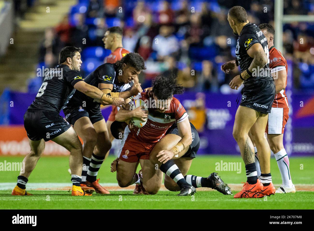 Warrington, UK. 16th October 2022; Halliwell Jones Stadium, Warrington ...