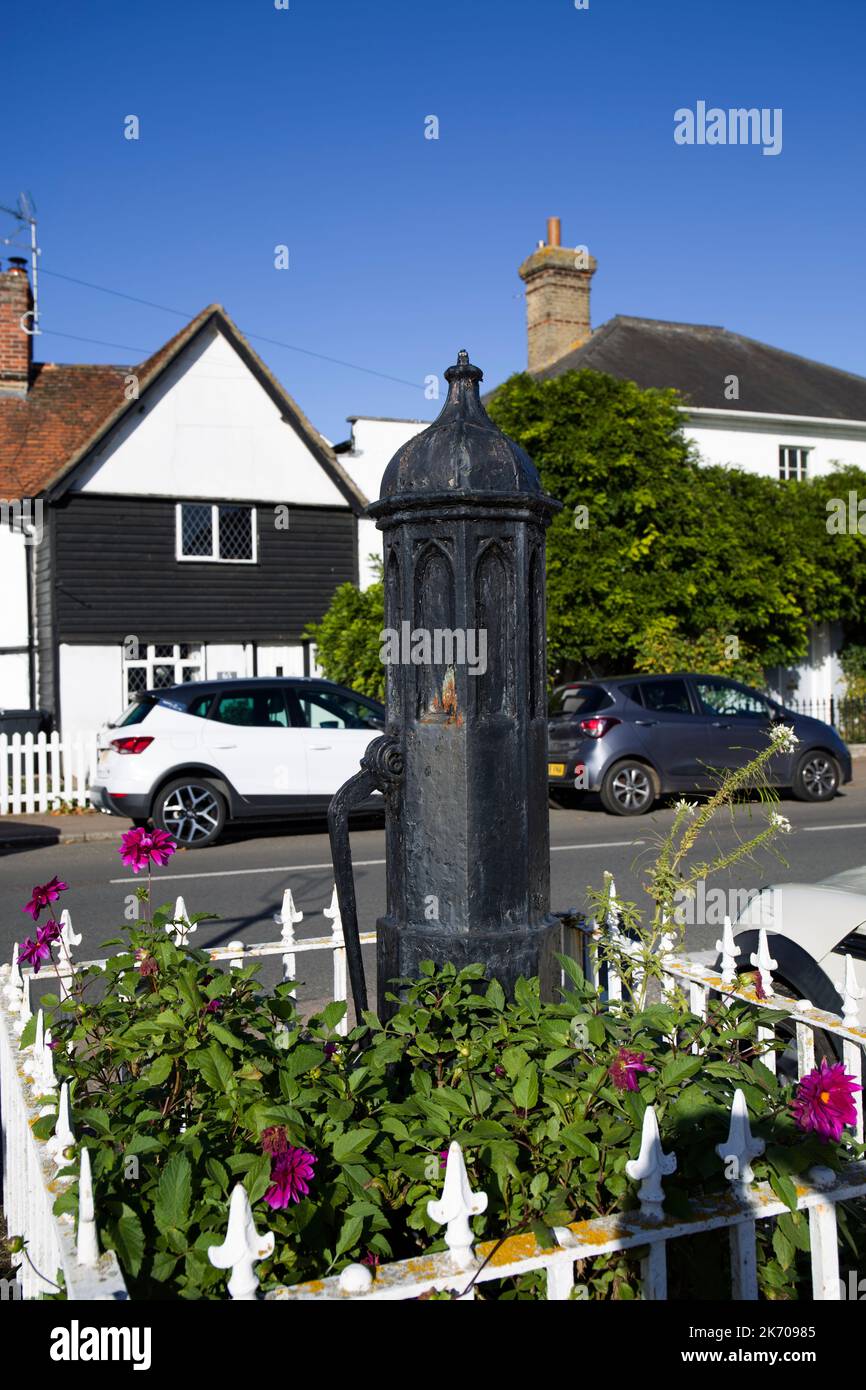 Old Water Pump Widford Village Hertfordshire Stock Photo - Alamy