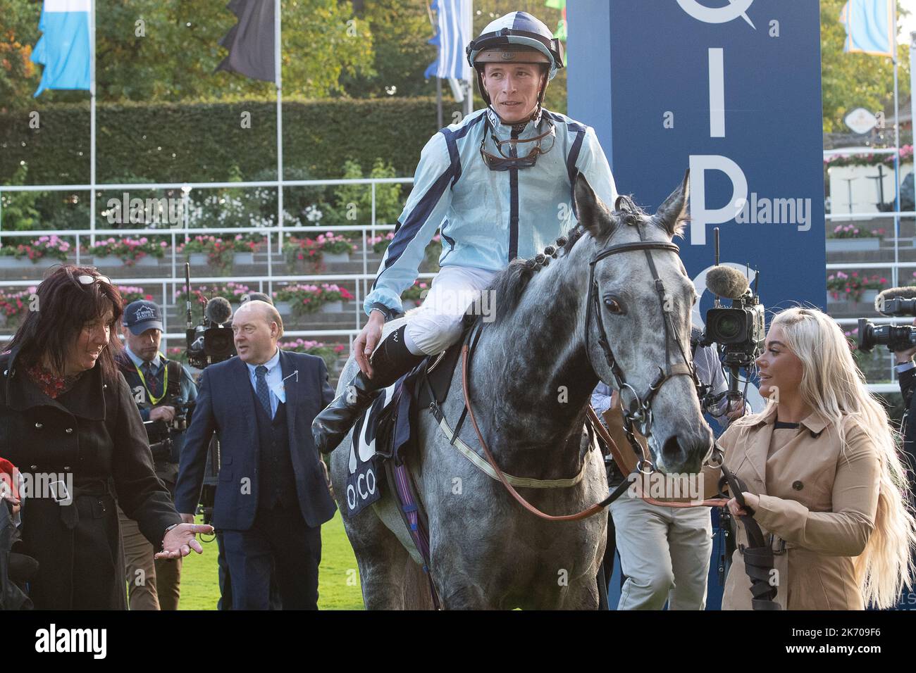 Jason watson jockey hi-res stock photography and images - Alamy