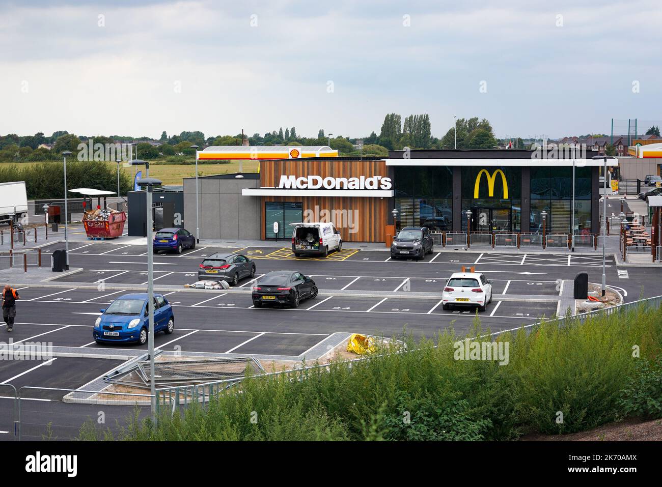 Mcdonalds motorway services hi-res stock photography and images - Alamy