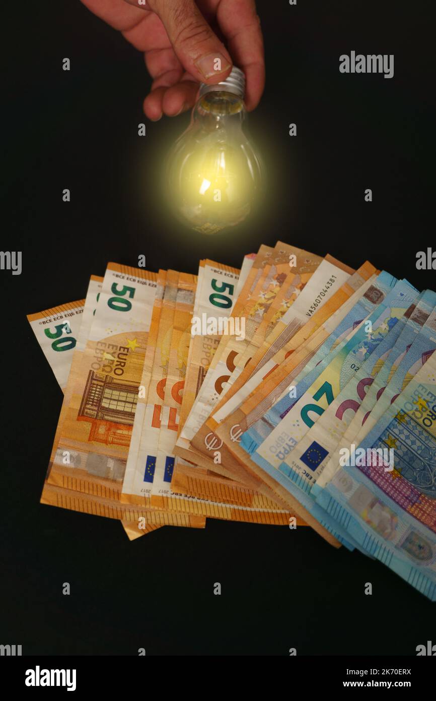 Lighted bulb hi-res stock photography and images - Alamy