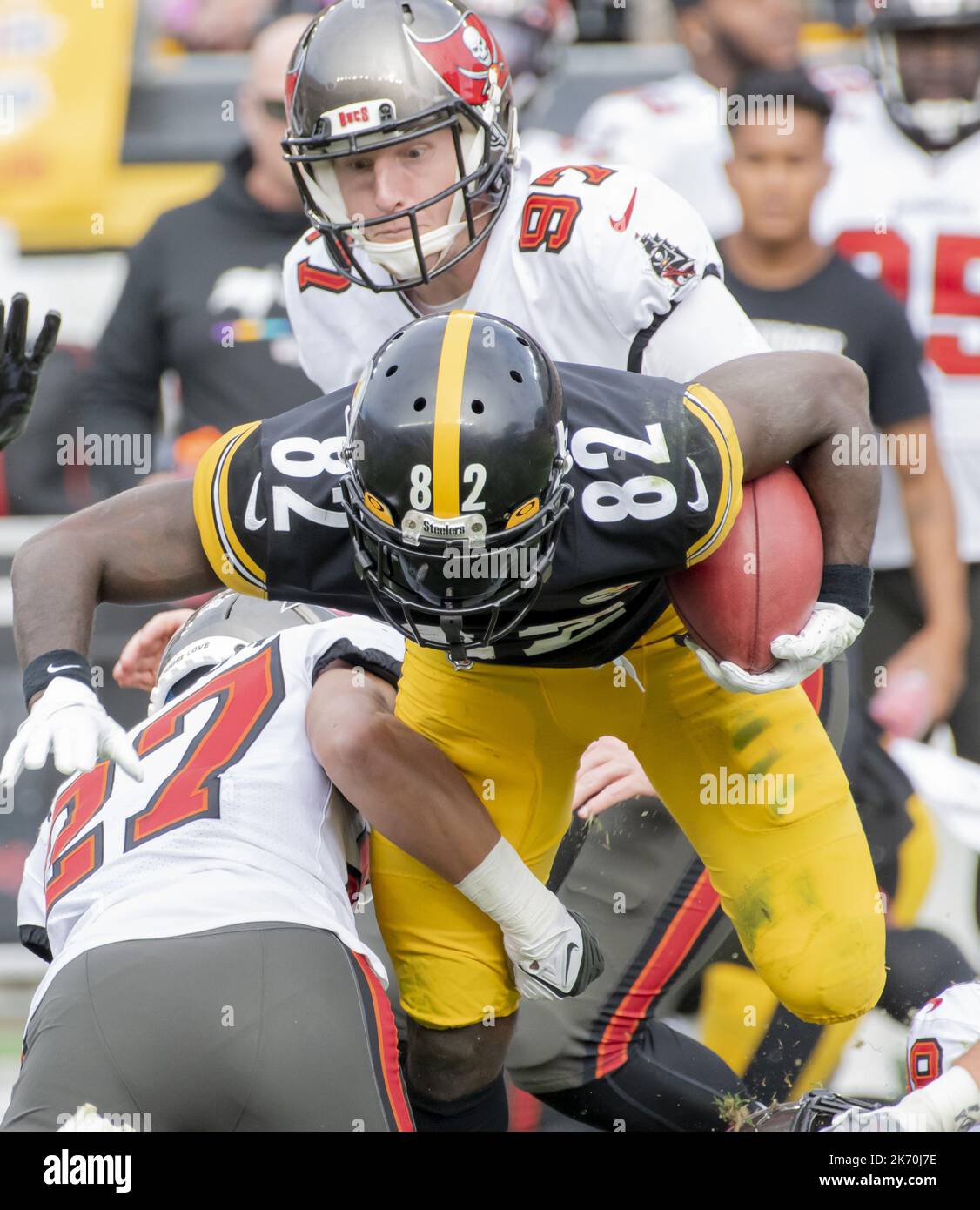 Pittsburgh, United States. 16th Oct, 2022. Tampa Bay Buccaneers ...