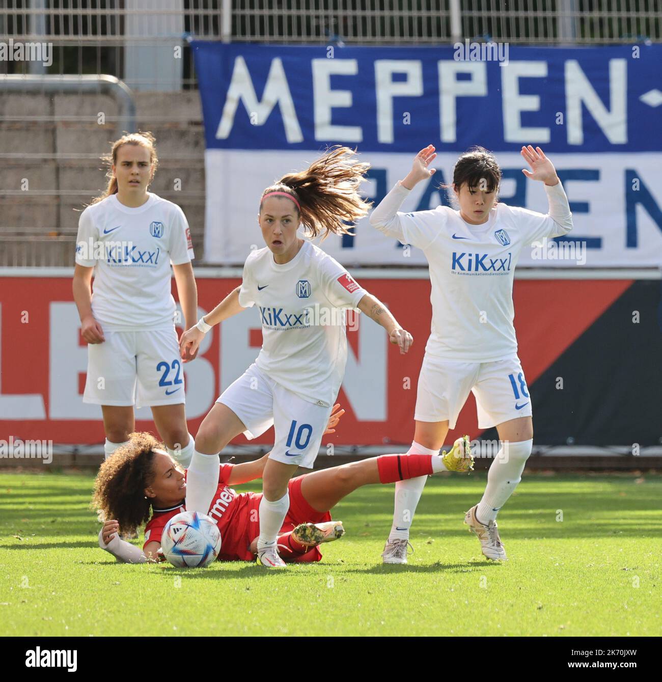 Lisa schwarz hi-res stock photography and images - Alamy