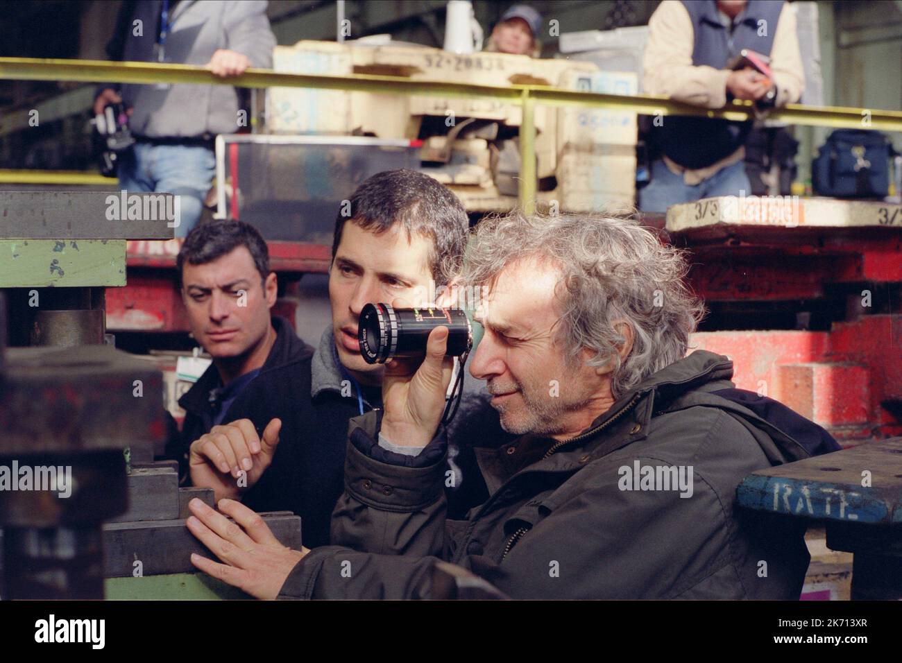 RODRIGO PRIETO, CURTIS HANSON, 8 MILE, 2002 Stock Photo - Alamy