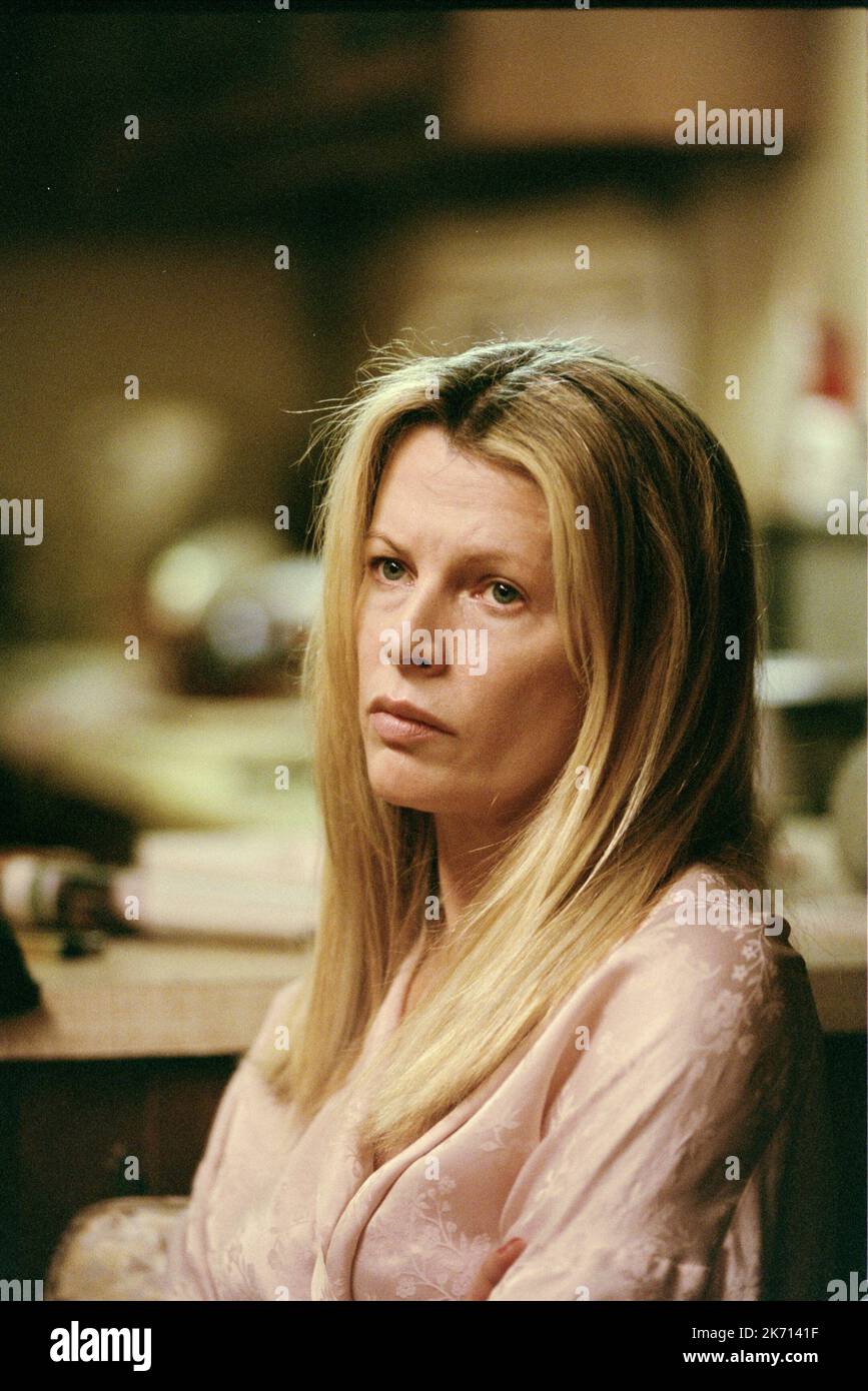 Kim basinger portrait hi-res stock photography and images - Alamy