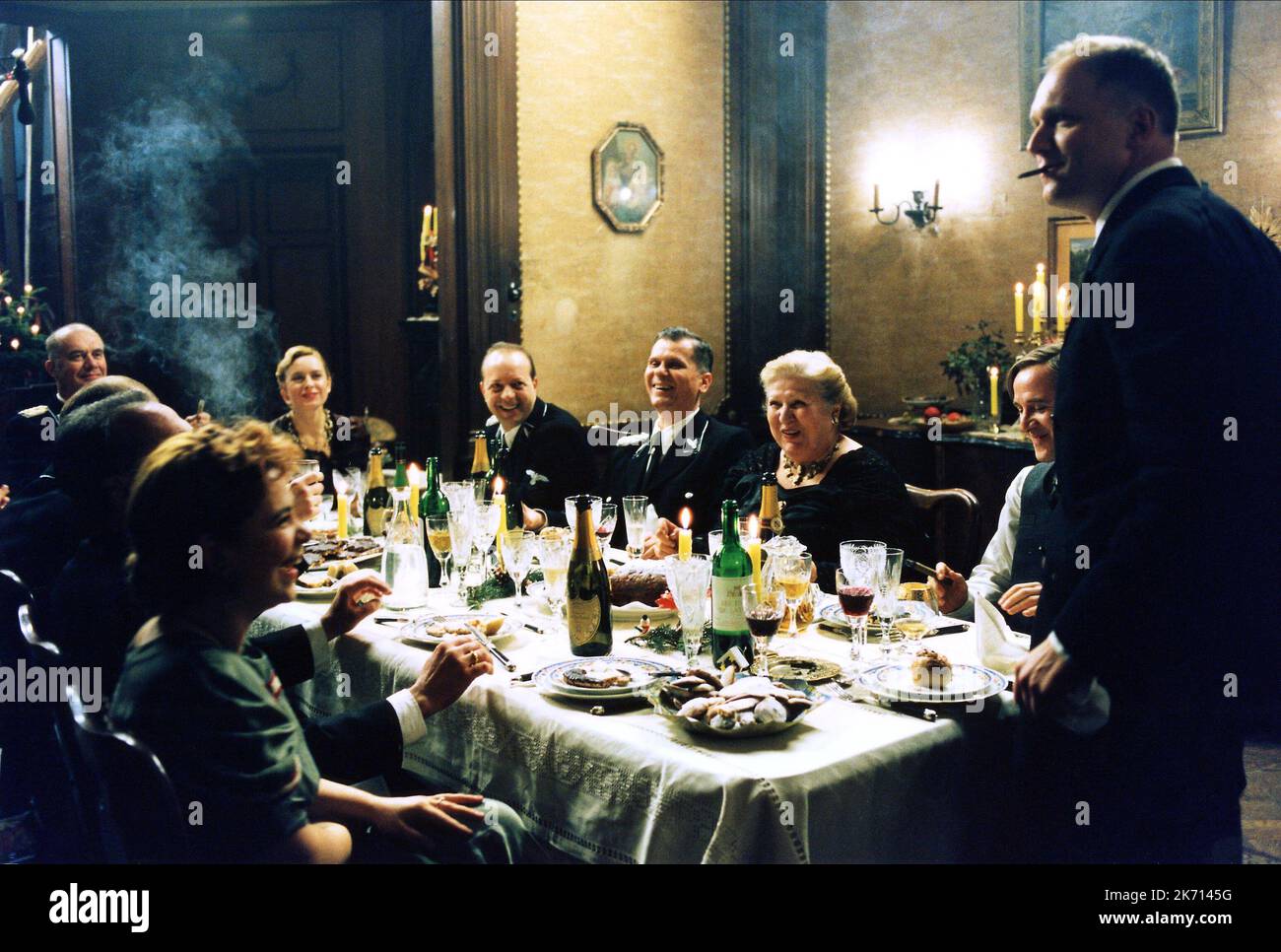 War crime scene hi-res stock photography and images - Alamy