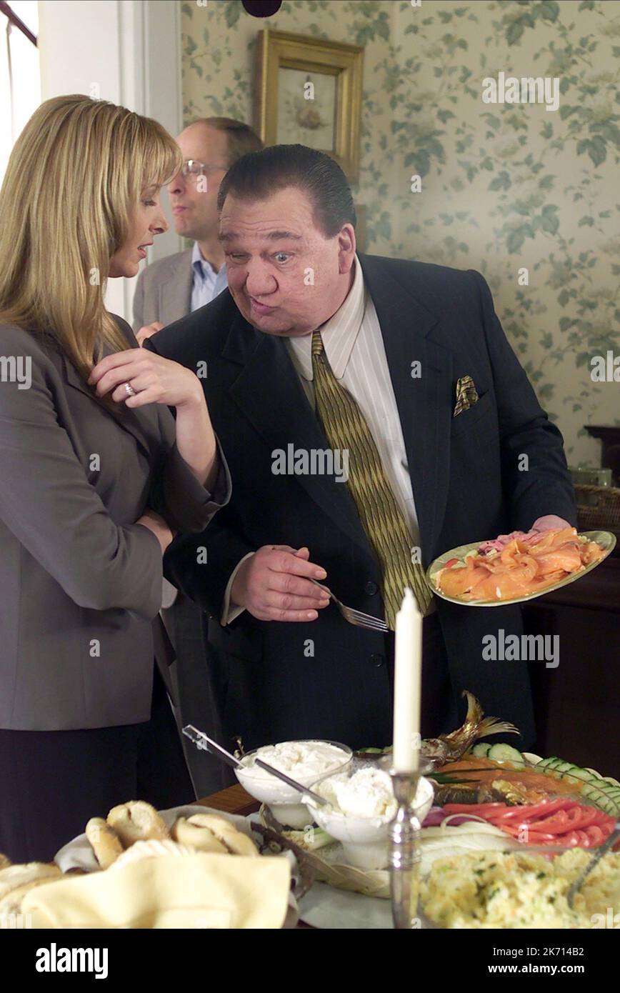 LISA KUDROW, JOE VITERELLI, ANALYZE THAT, 2002 Stock Photo - Alamy