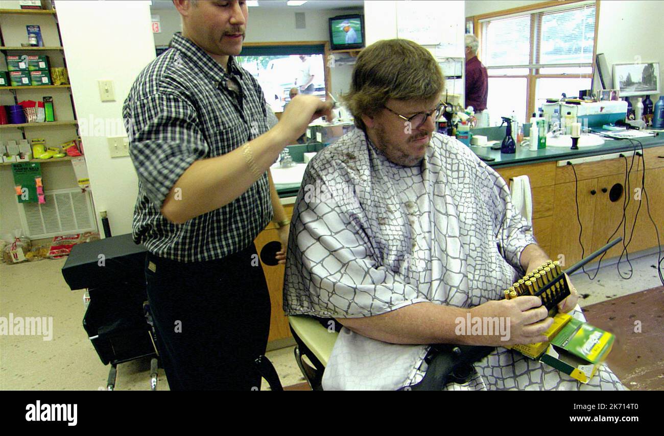 CHIP SMITH, MICHAEL MOORE, BOWLING FOR COLUMBINE, 2002 Stock Photo - Alamy