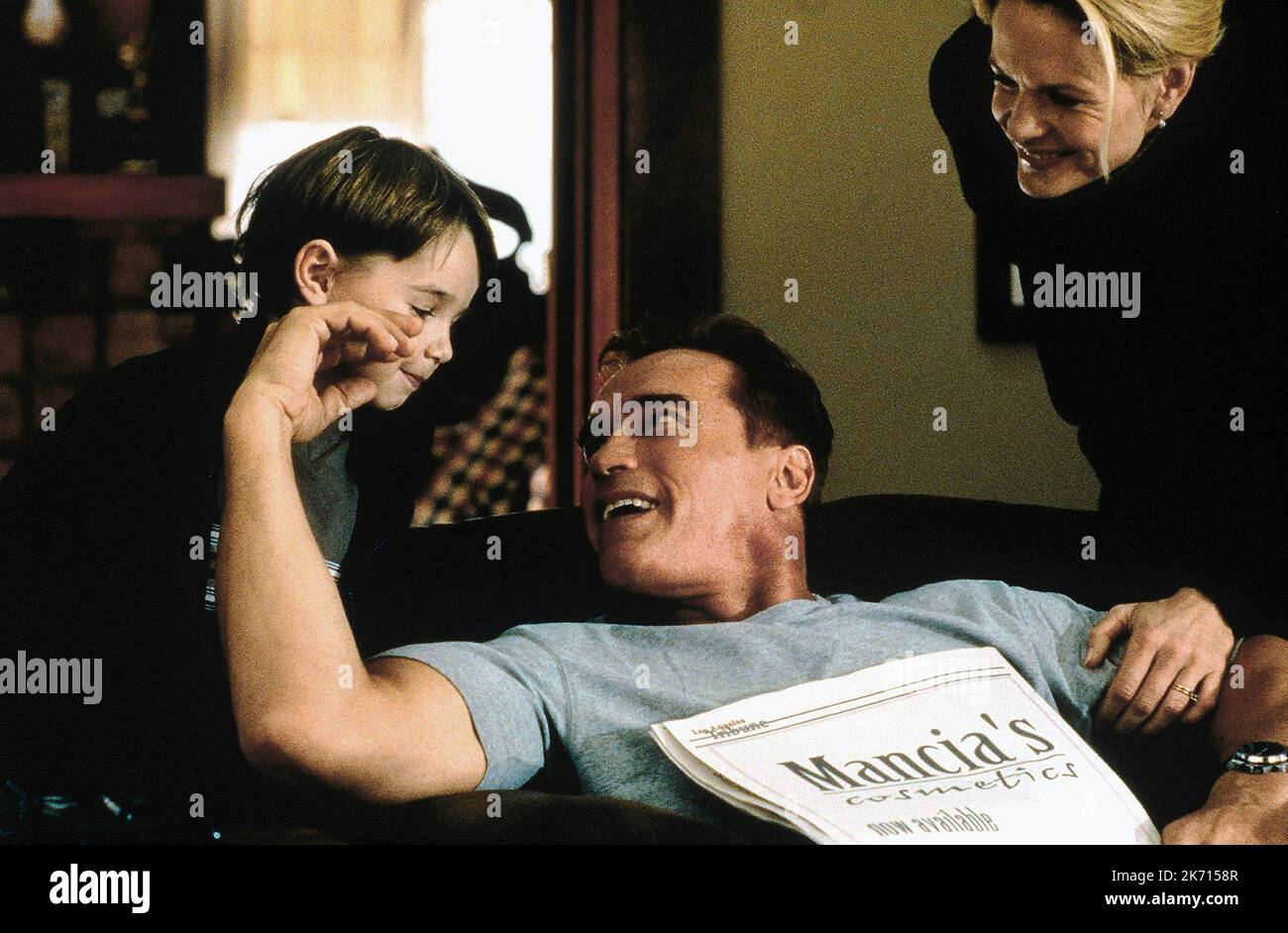 TYLER POSEY, ARNOLD SCHWARZENEGGER, COLLATERAL DAMAGE, 2002 Stock Photo - Alamy