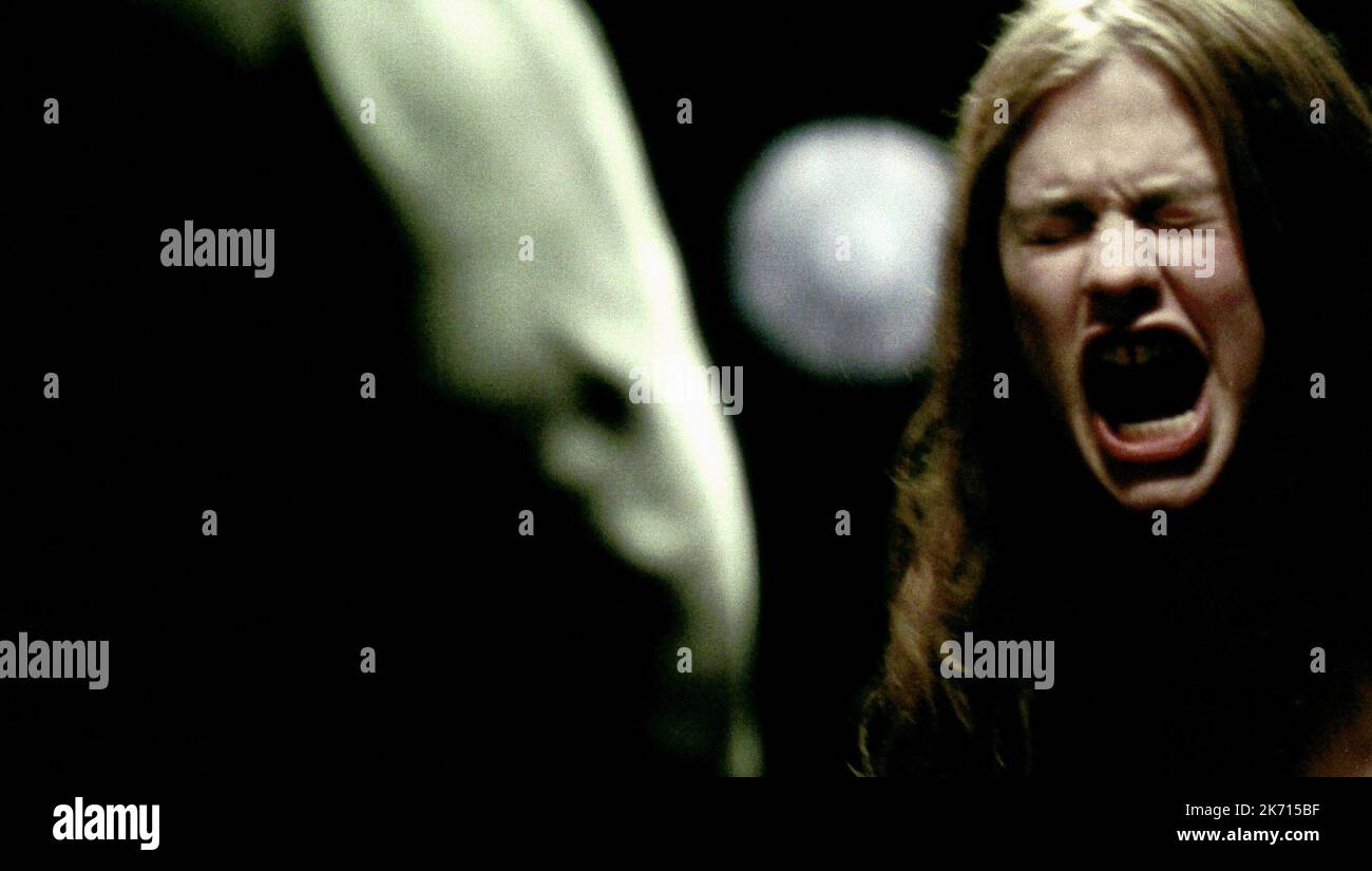 ANNA PAQUIN, DARKNESS, 2002 Stock Photo - Alamy