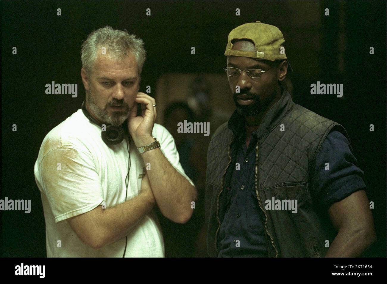STEVE BECK, ISAIAH WASHINGTON, GHOST SHIP, 2002 Stock Photo - Alamy