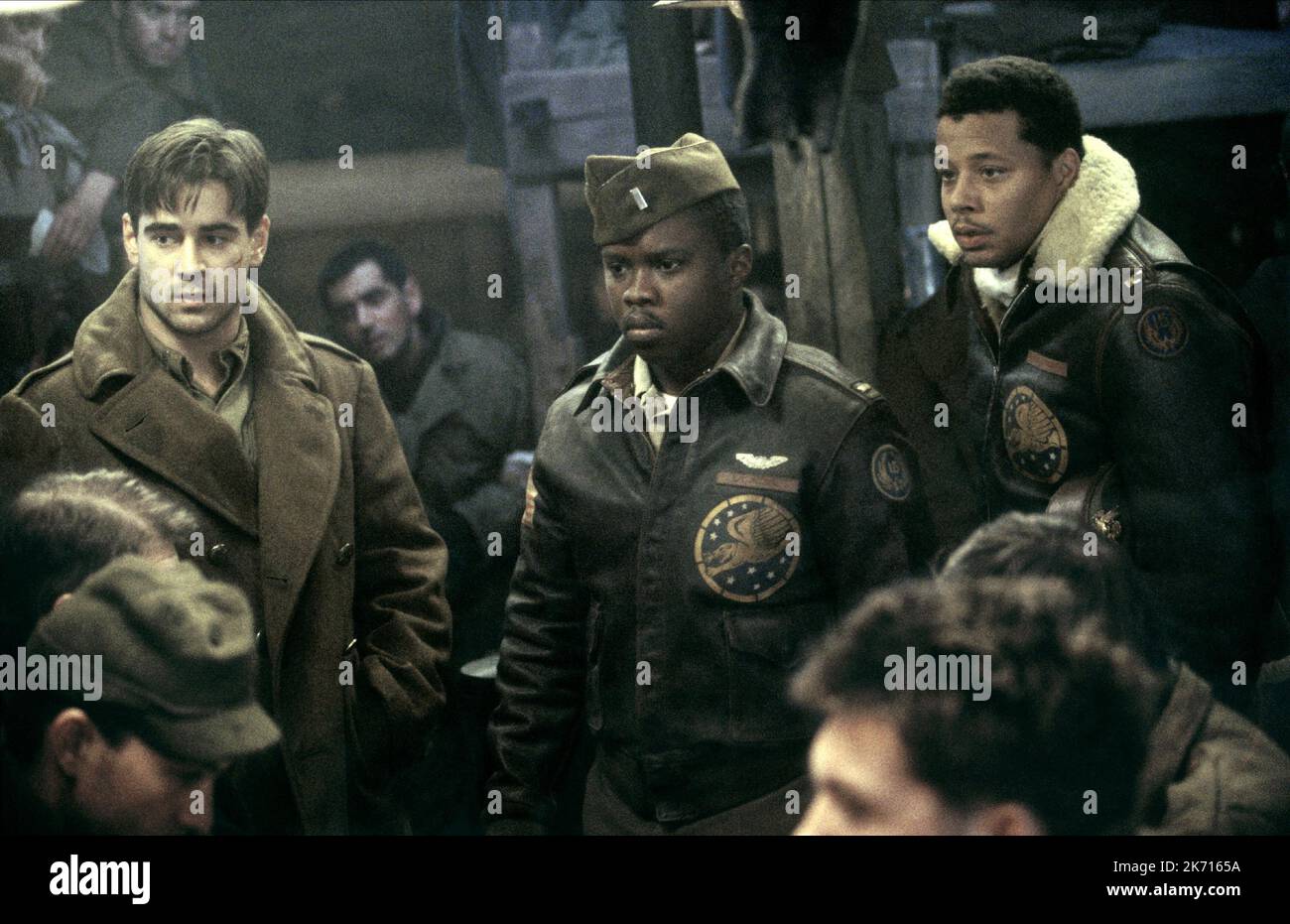 COLIN FARRELL, VICELLOUS SHANNON, TERRENCE HOWARD, HART'S WAR, 2002 ...