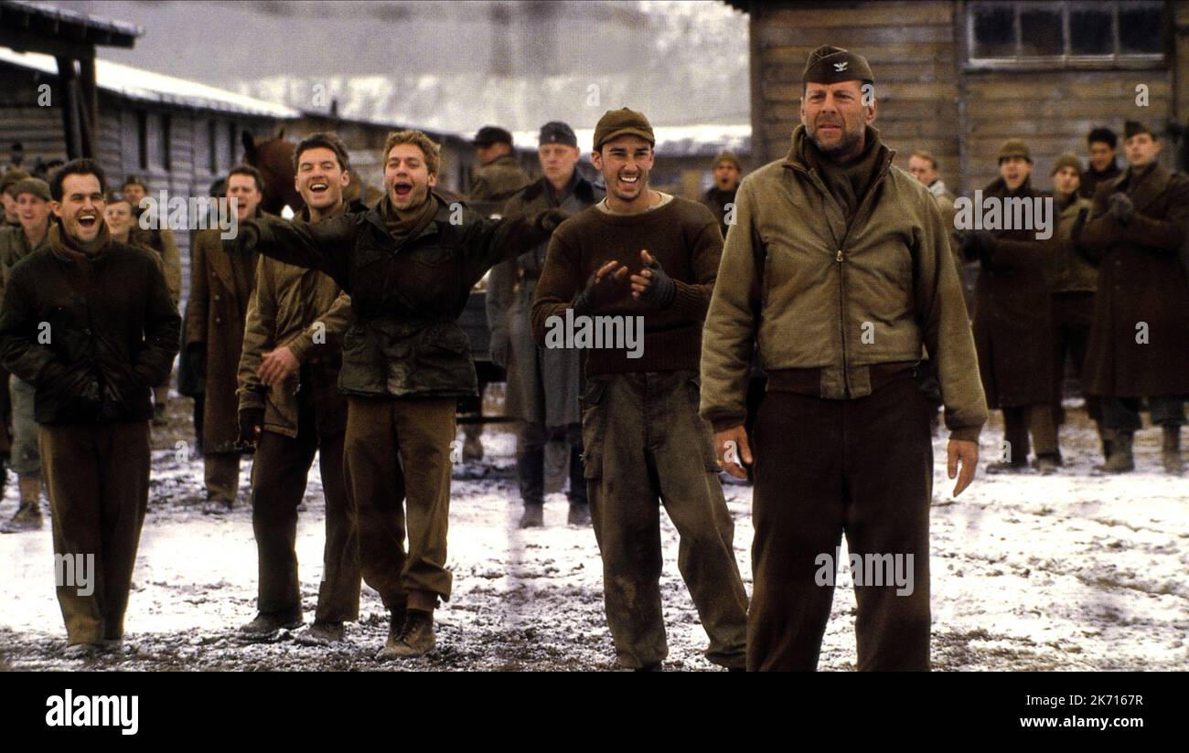 BRUCE WILLIS, HART'S WAR, 2002 Stock Photo - Alamy