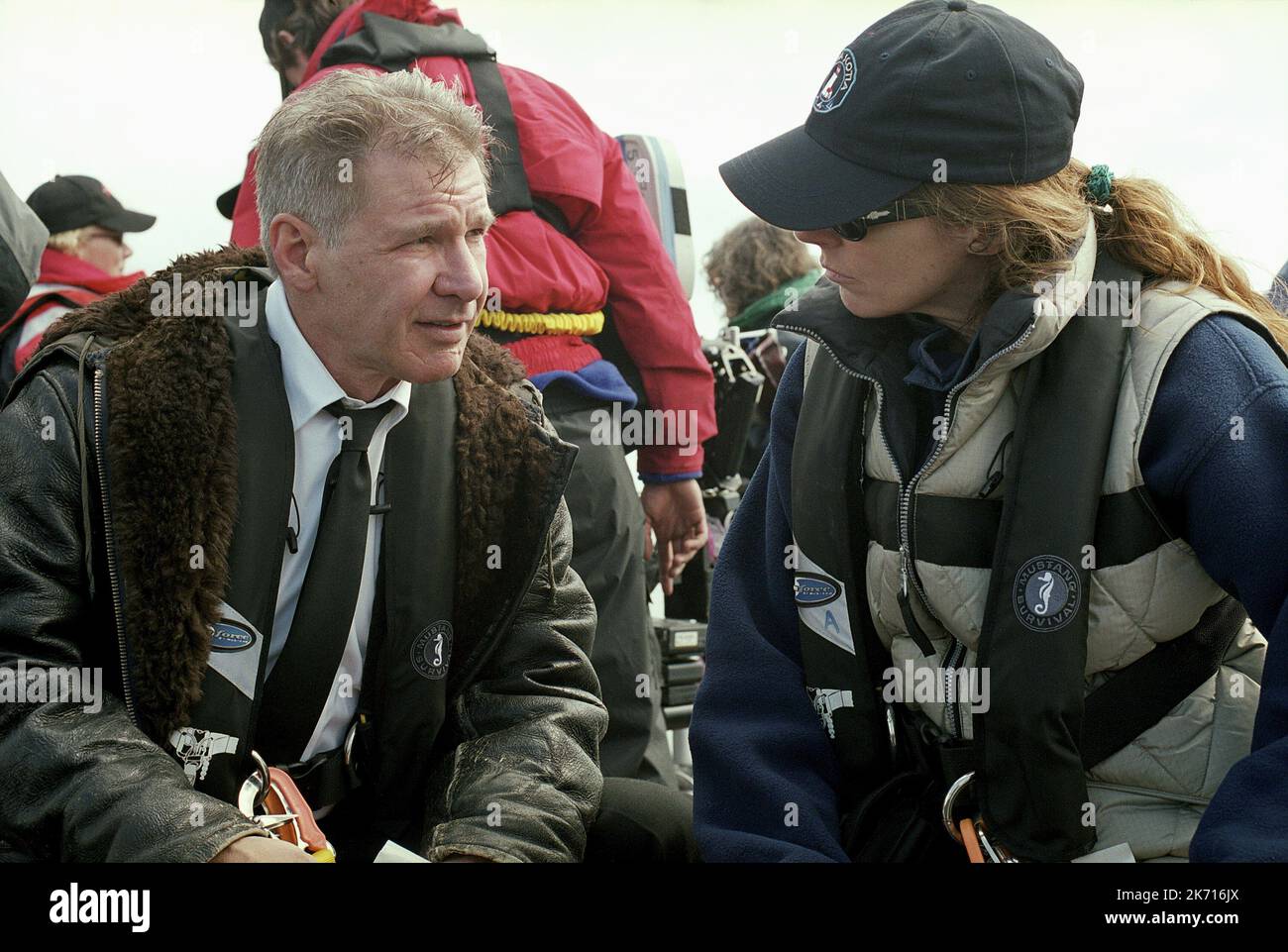 HARRISON FORD, KATHRYN BIGELOW, K-19: THE WIDOWMAKER, 2002 Stock Photo ...
