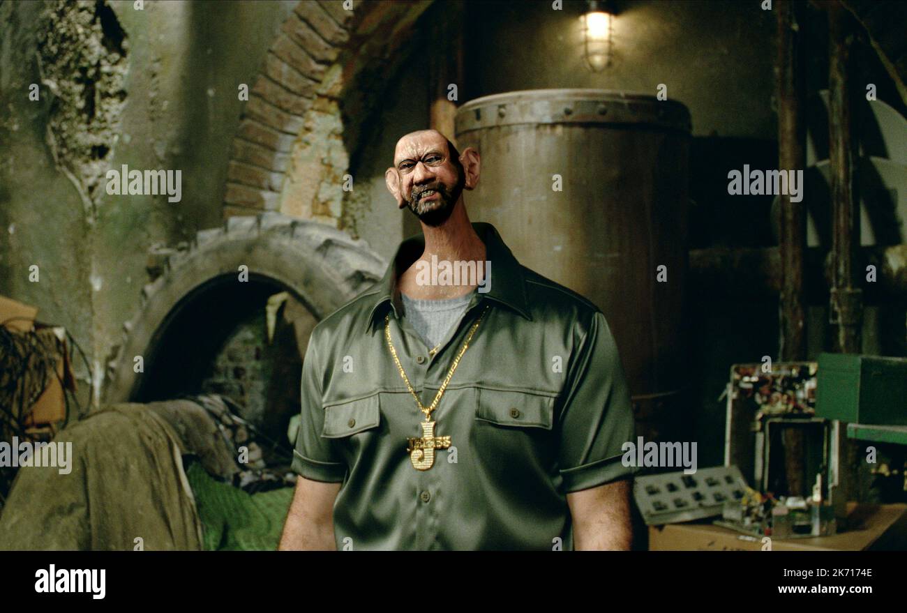 TONY SHALHOUB, MEN IN BLACK II, 2002 Stock Photo - Alamy