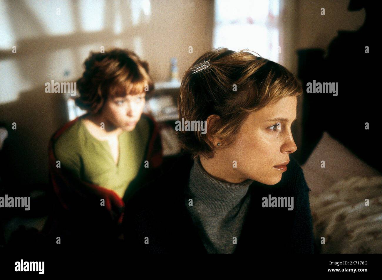 JENNIFER SKY, LAURA REGAN, MY LITTLE EYE, 2002 Stock Photo - Alamy