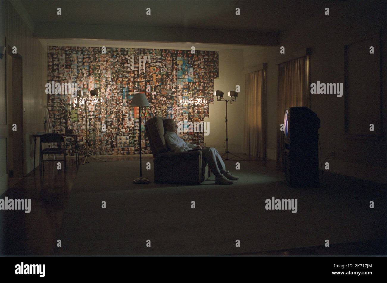 ROBIN WILLIAMS, ONE HOUR PHOTO, 2002 Stock Photo - Alamy