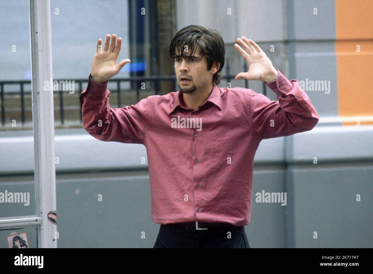 COLIN FARRELL, PHONE BOOTH, 2002 Stock Photo - Alamy