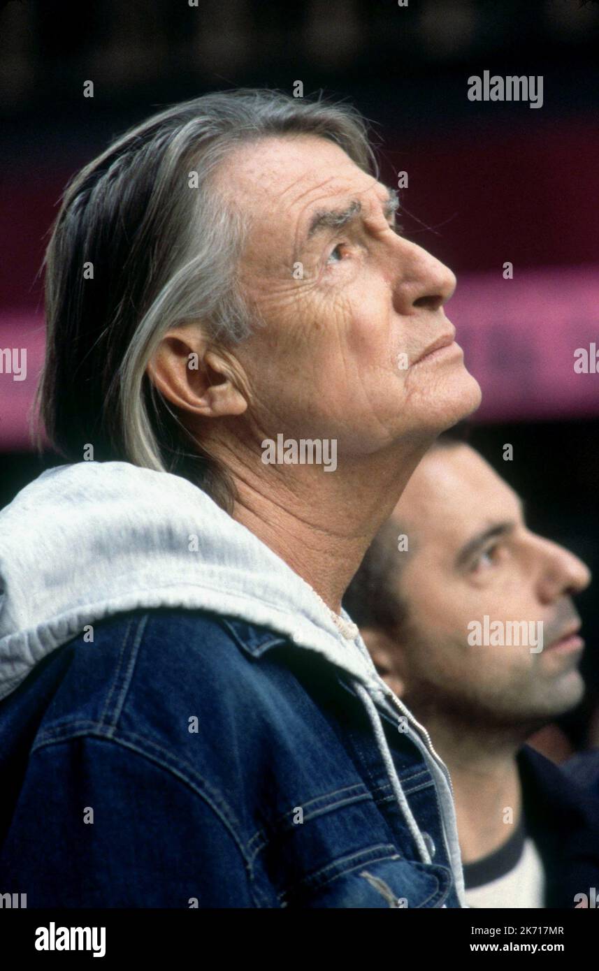 JOEL SCHUMACHER, PHONE BOOTH, 2002 Stock Photo - Alamy