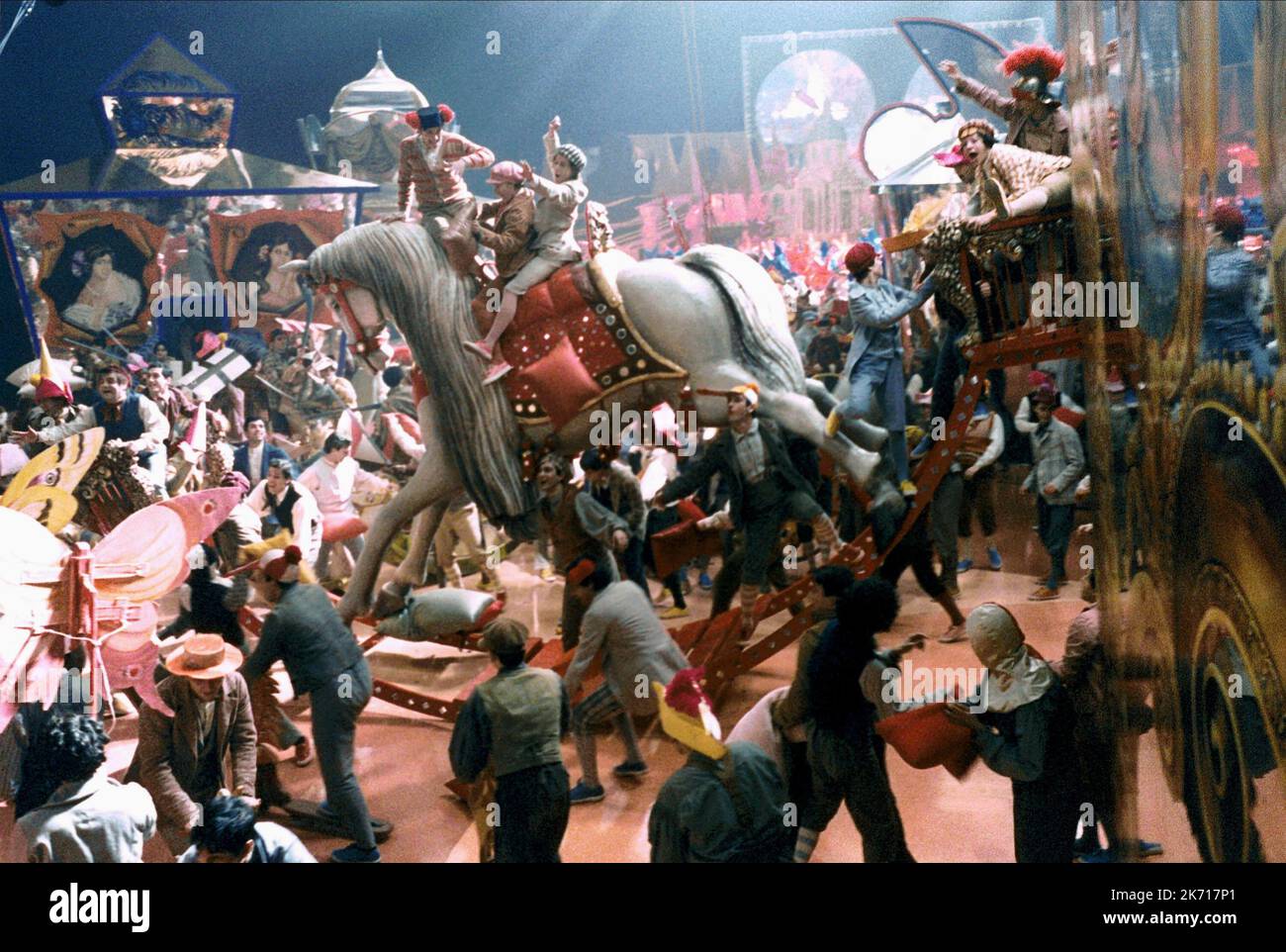 Benigni pinocchio hi-res stock photography and images - Alamy