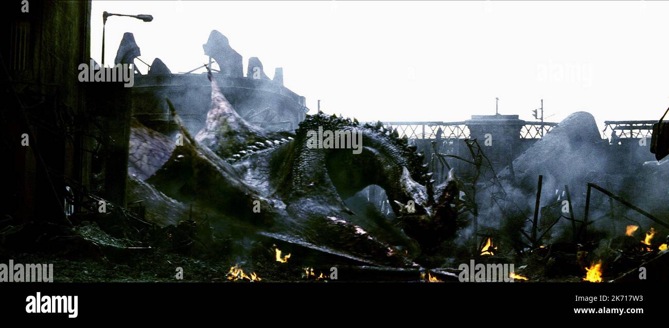 DRAGON SCENE, REIGN OF FIRE, 2002 Stock Photo - Alamy