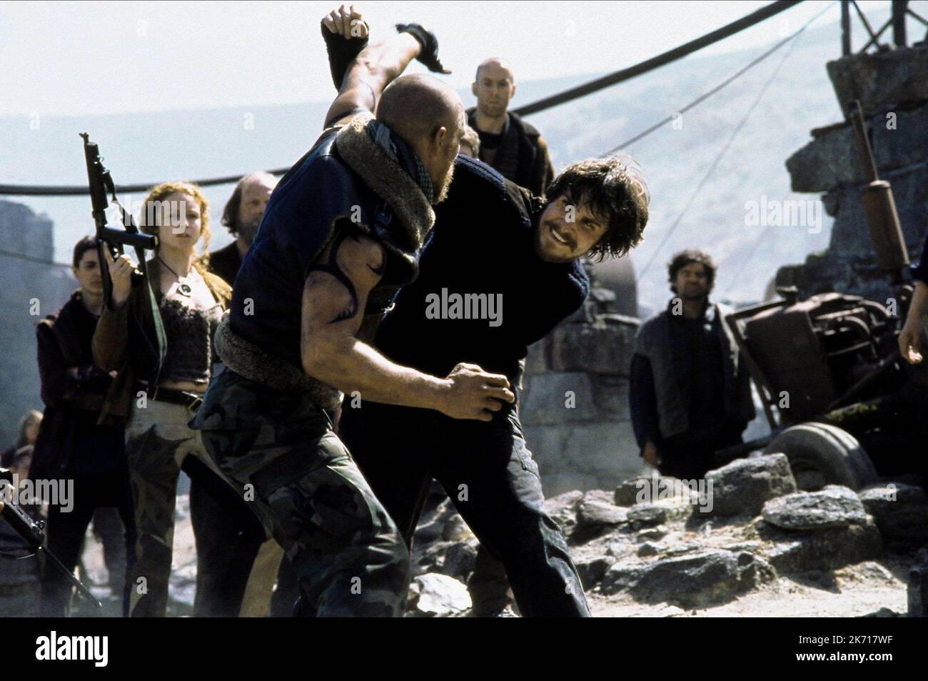 MATTHEW MCCONAUGHEY,CHRISTIAN BALE, REIGN OF FIRE, 2002 Stock Photo - Alamy