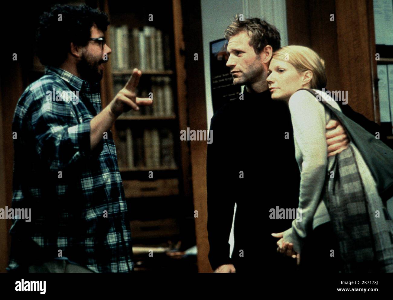 NEIL LABUTE, AARON ECKHART, GWYNETH PALTROW, POSSESSION, 2002 Stock ...