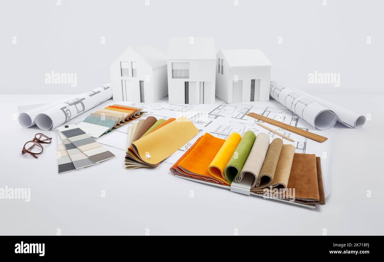 samples of wooden flooring, samplers of laminates, tiles and baseboards ...