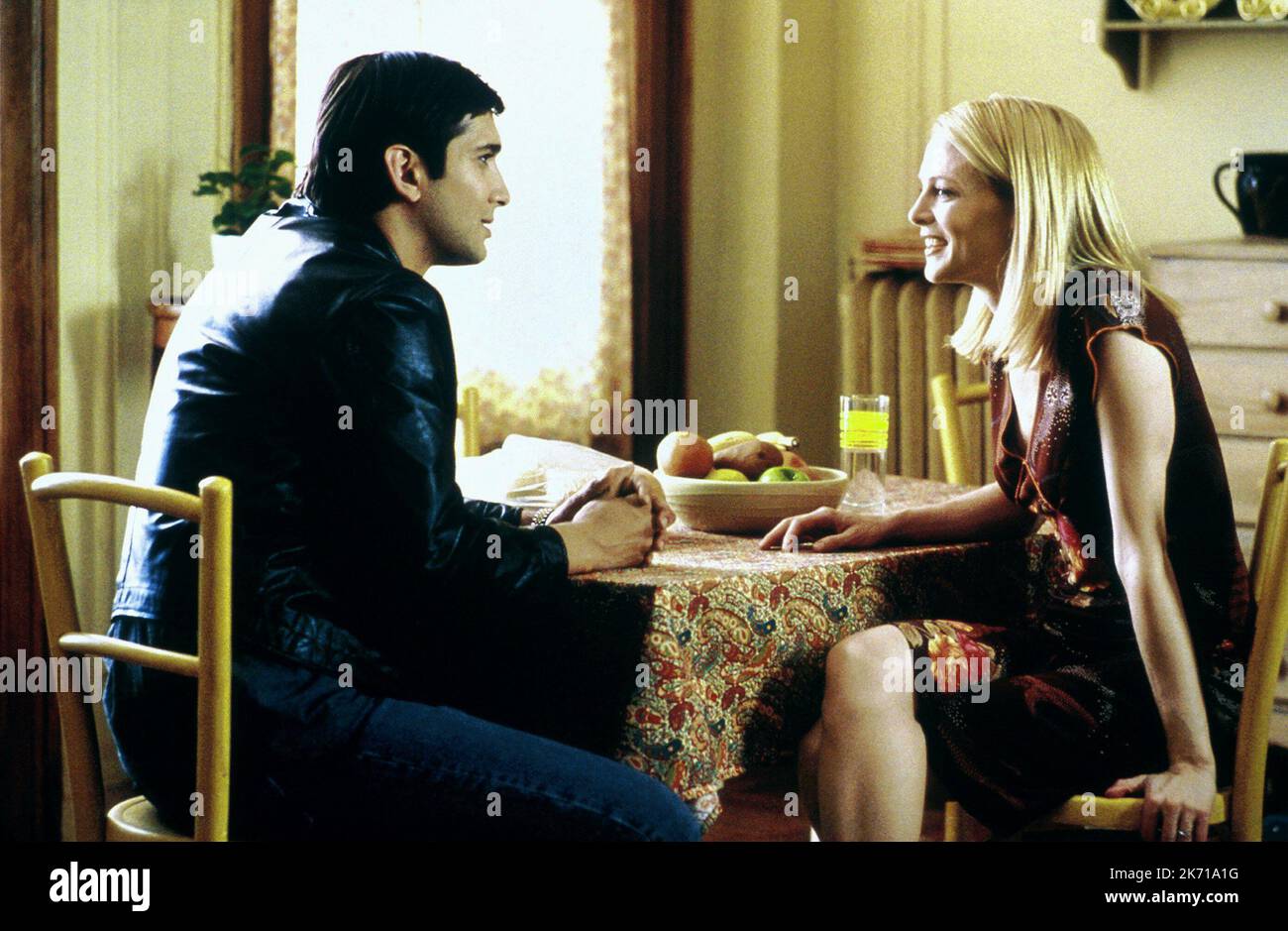 Jimi mistry heather graham guru hi-res stock photography and images - Alamy