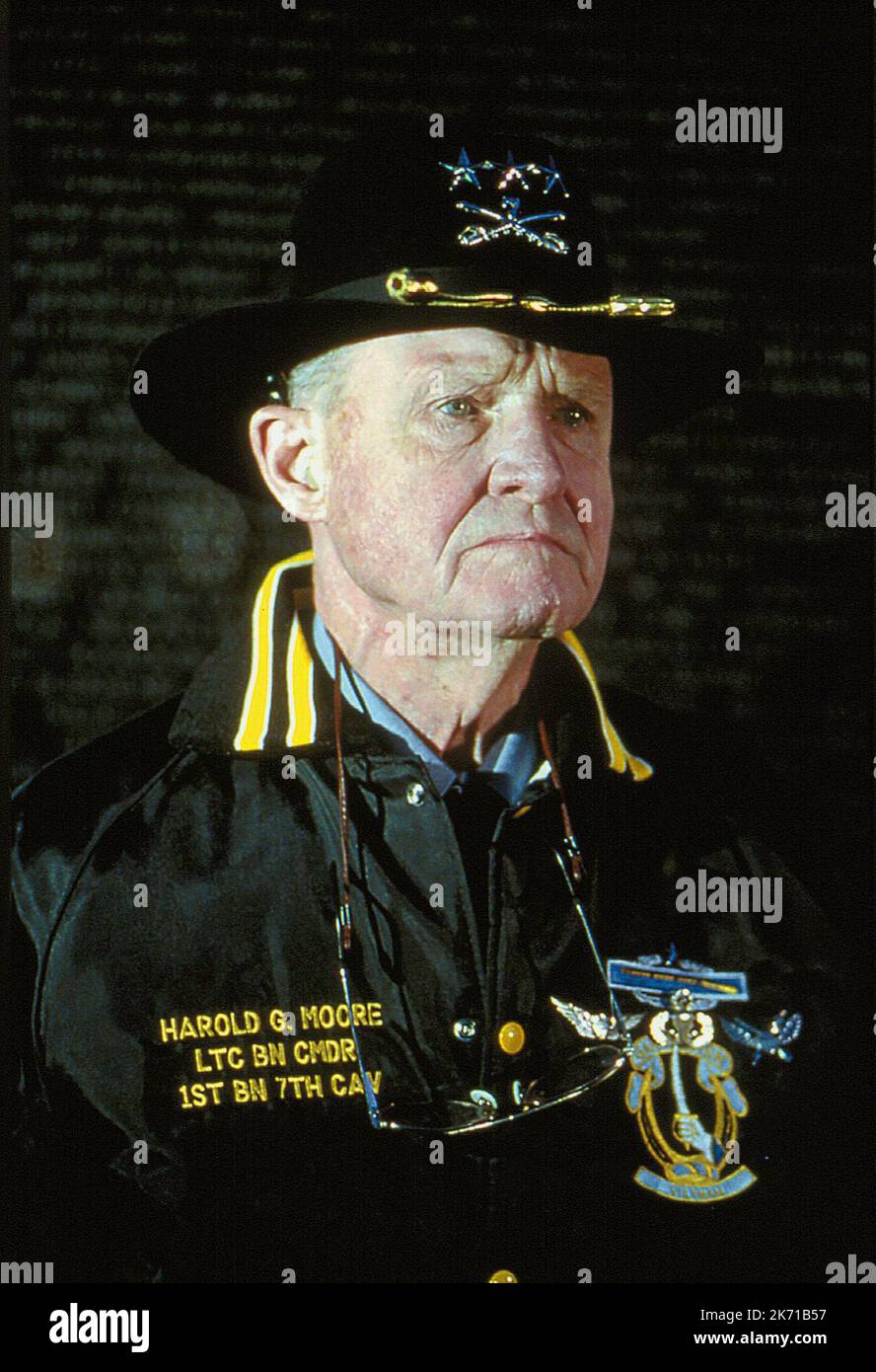 HAROLD G. MOORE, WE WERE SOLDIERS, 2002 Stock Photo - Alamy