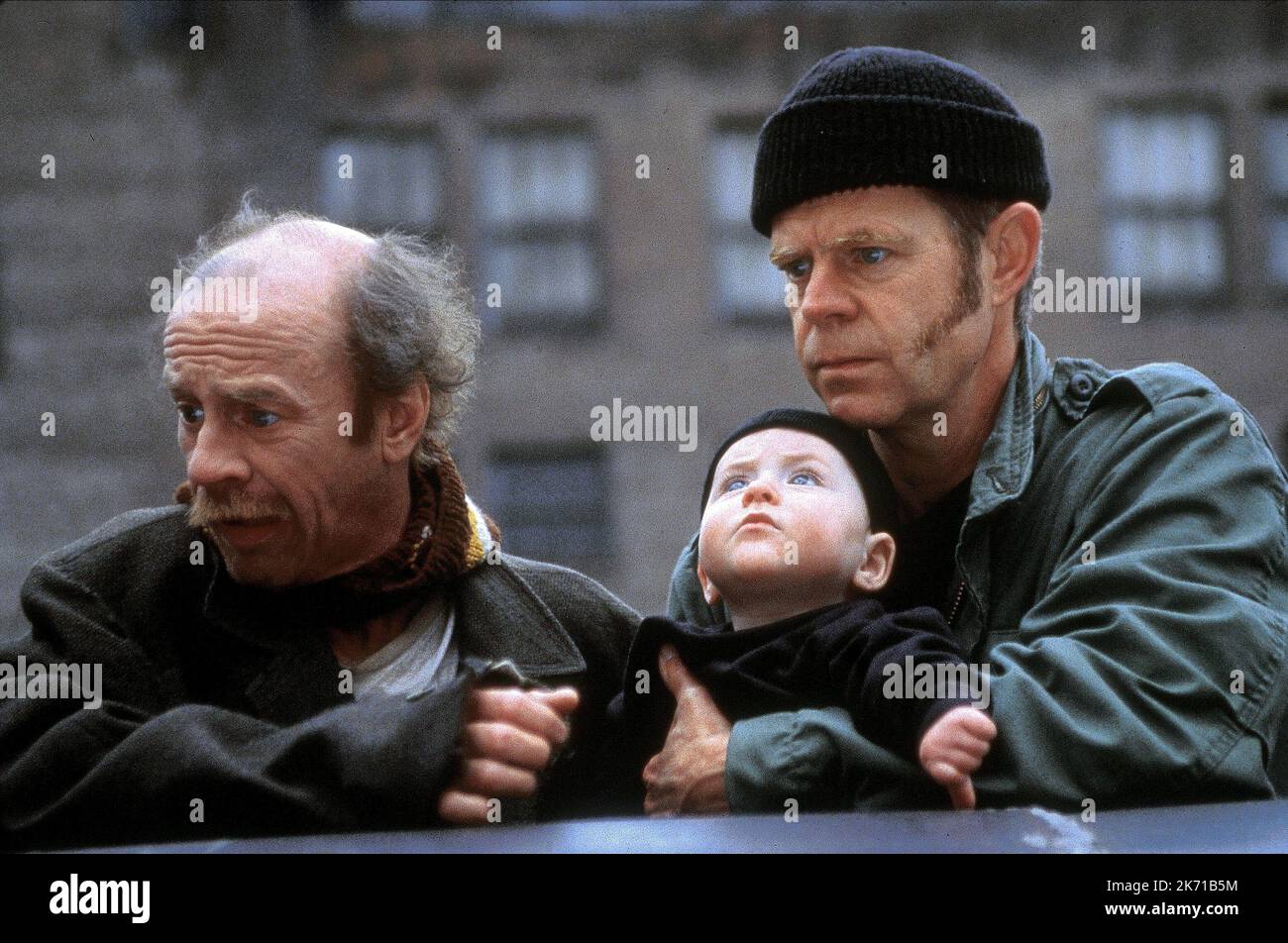 MICHAEL JETER, WILLIAM H. MACY, WELCOME TO COLLINWOOD, 2002 Stock Photo ...
