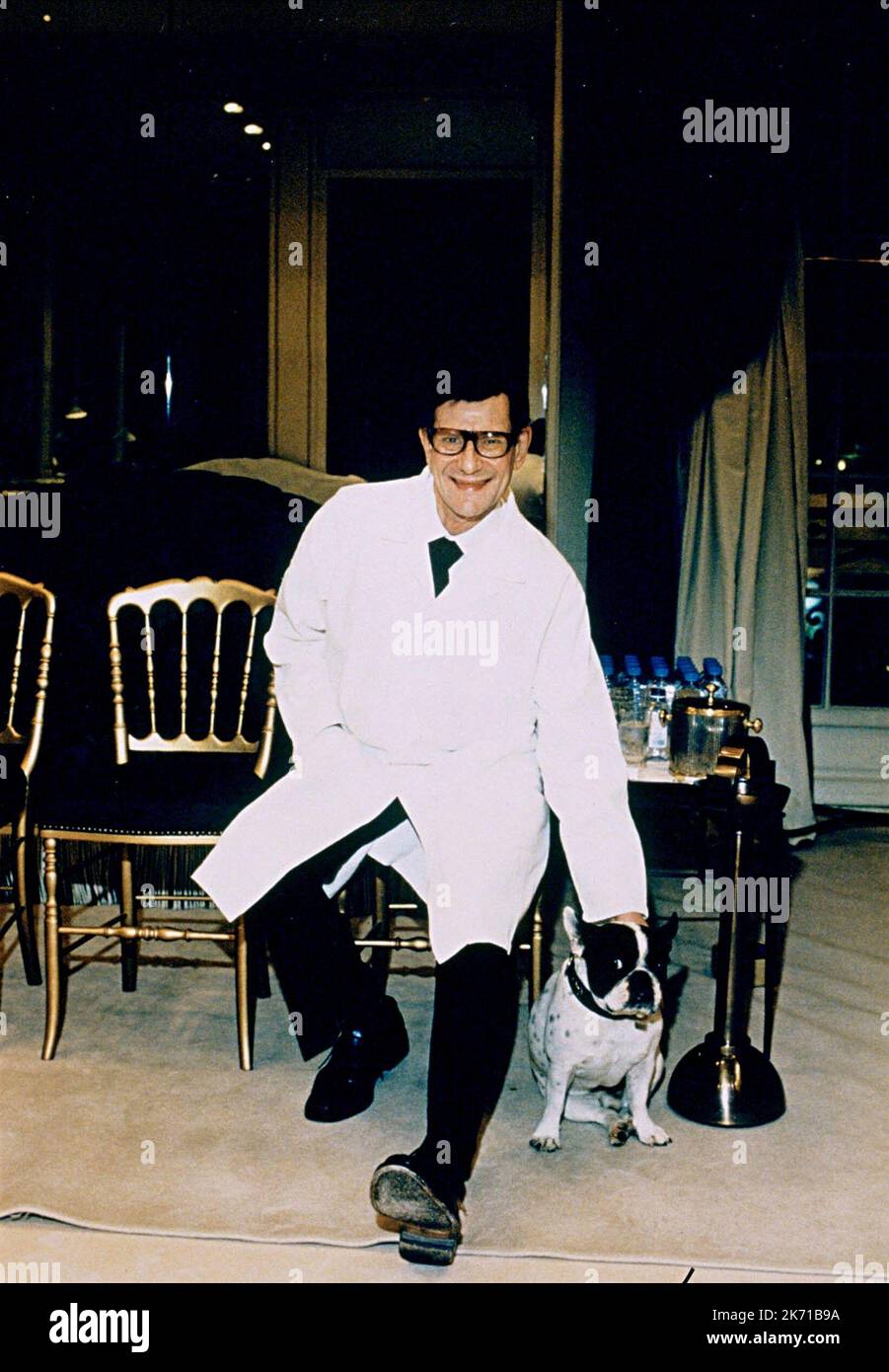 This is paris documentary hi-res stock photography and images - Alamy