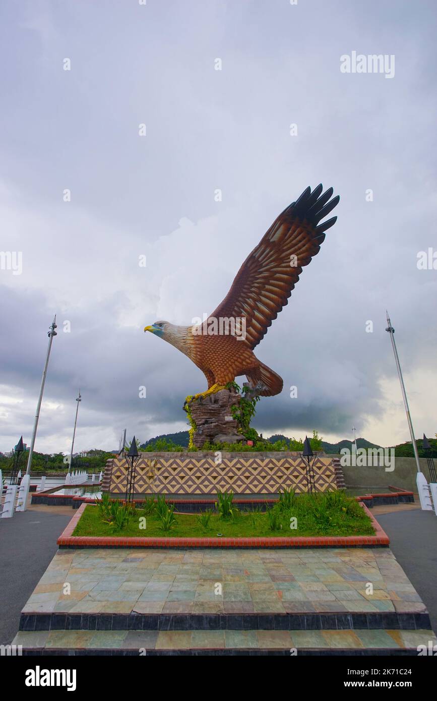 Beautiful sunset at Eagle Square, Dataran Lang is one of Langkawi’s ...