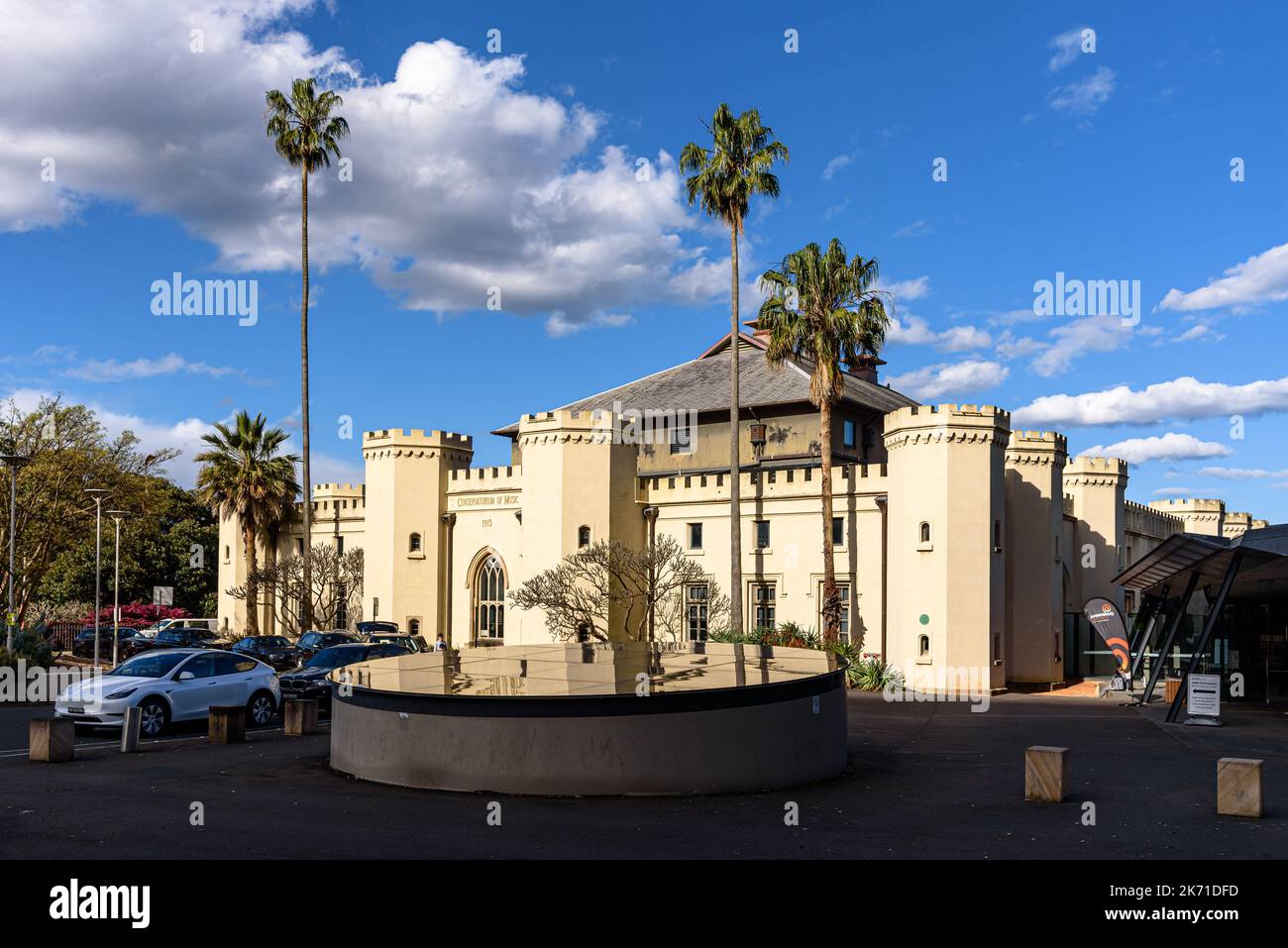 Sydney Conservatorium Of Music Logo