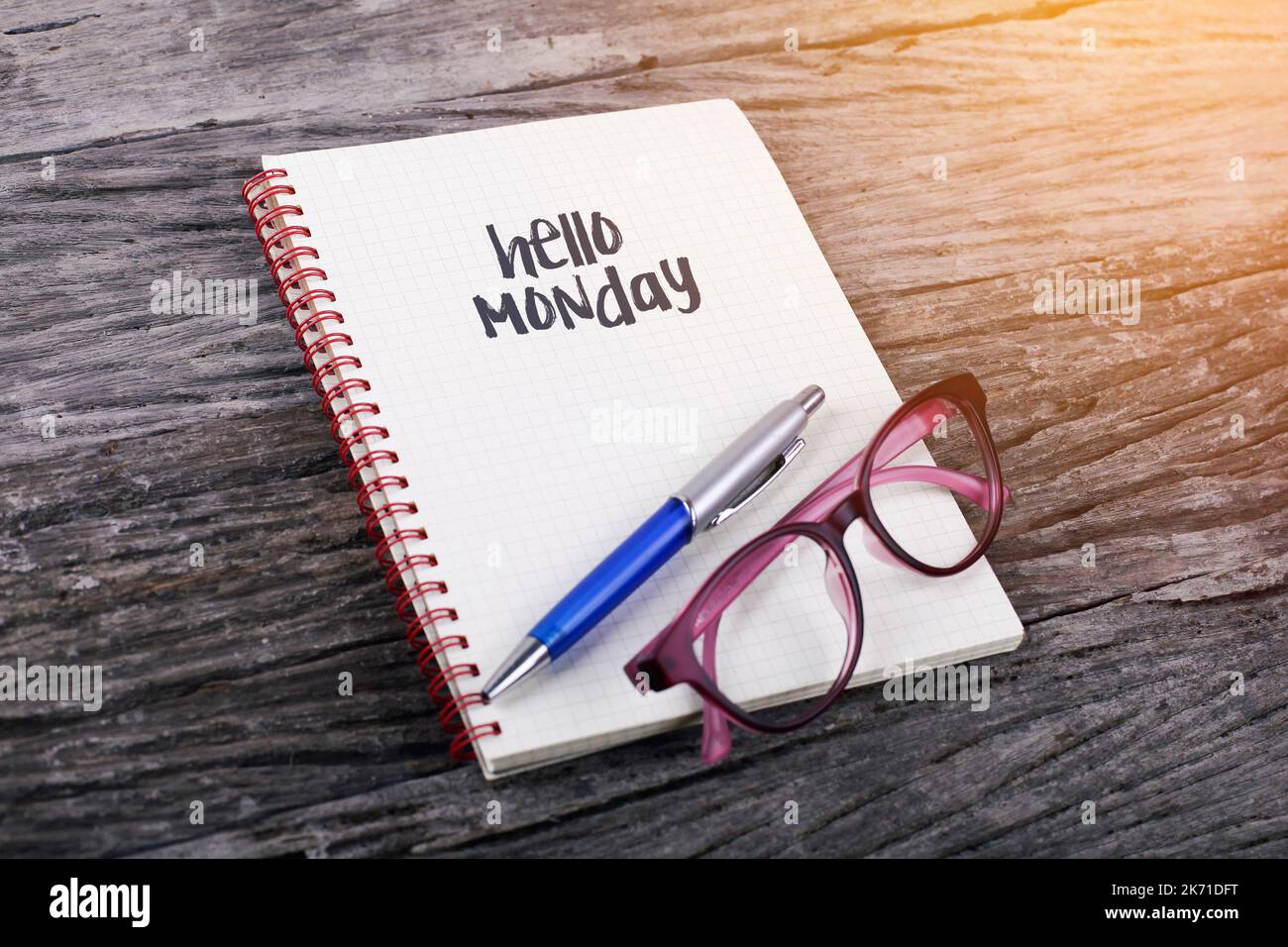 Happy monday motivation hi-res stock photography and images - Alamy