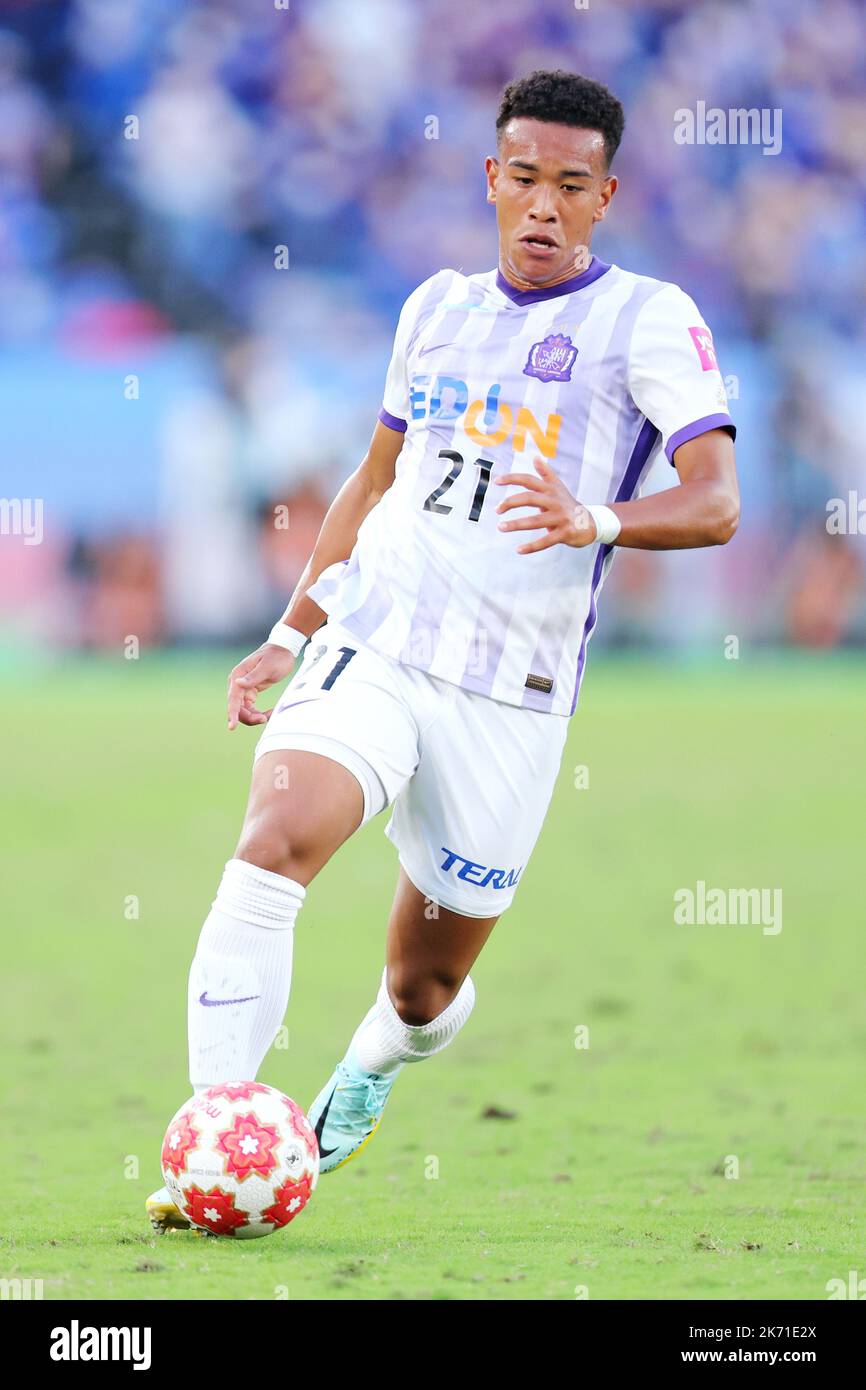 Kanagawa, Japan. 16th Oct, 2022. Jelani Reshaun Sumiyoshi (Sanfrecce ...