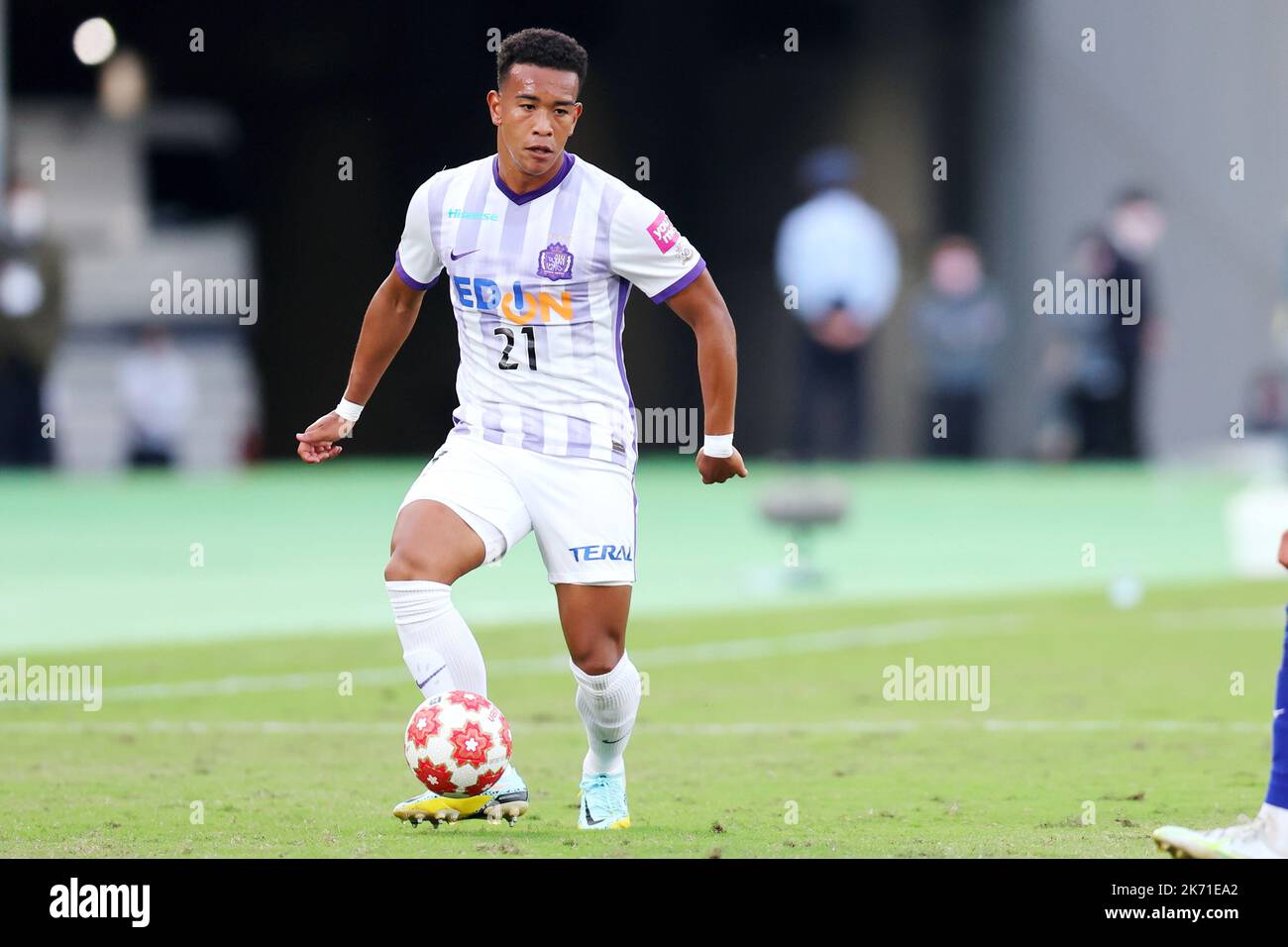 Kanagawa, Japan. 16th Oct, 2022. Jelani Reshaun Sumiyoshi (Sanfrecce ...